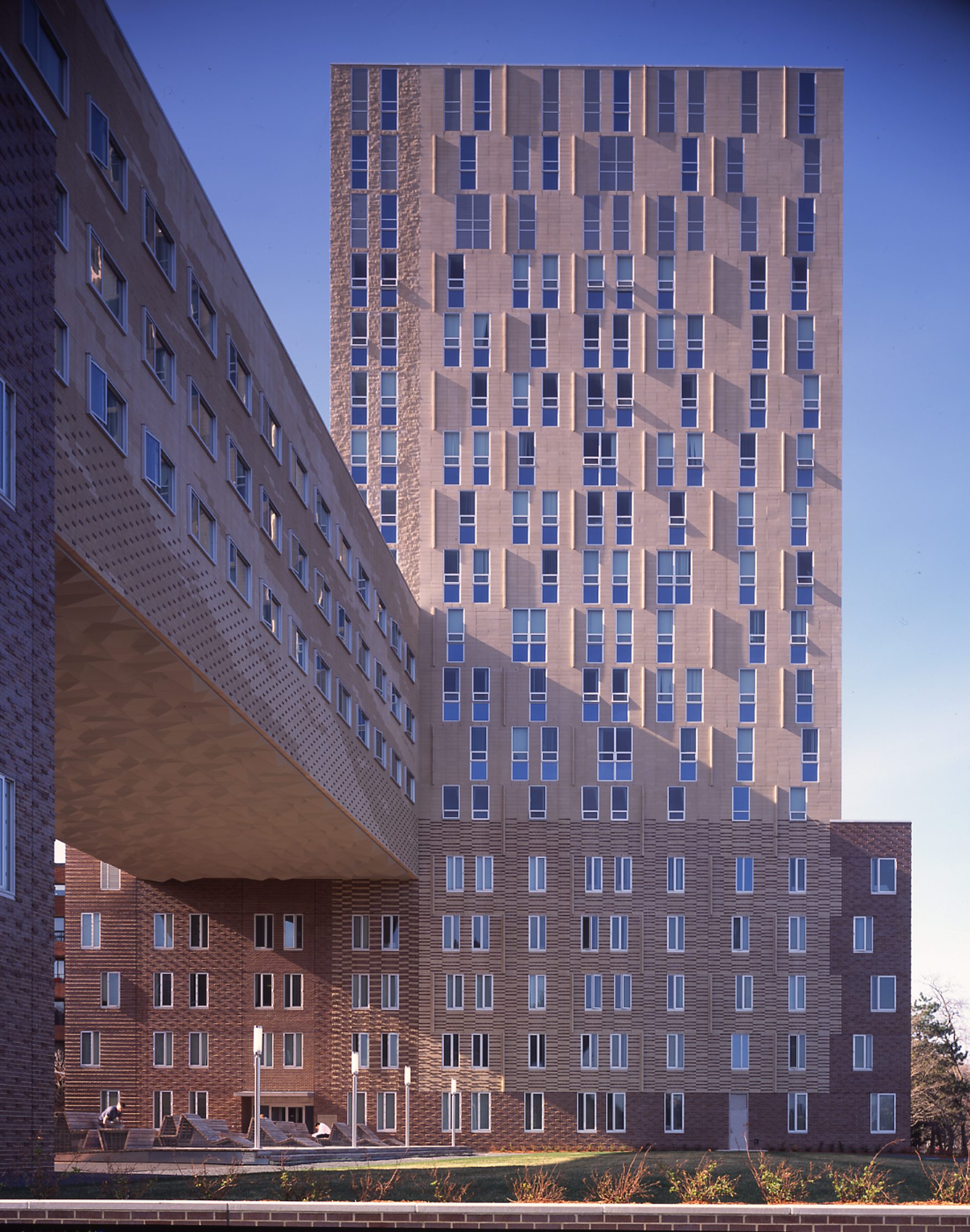 Harvard University Graduate Student Apartments by Machado Silvetti ...