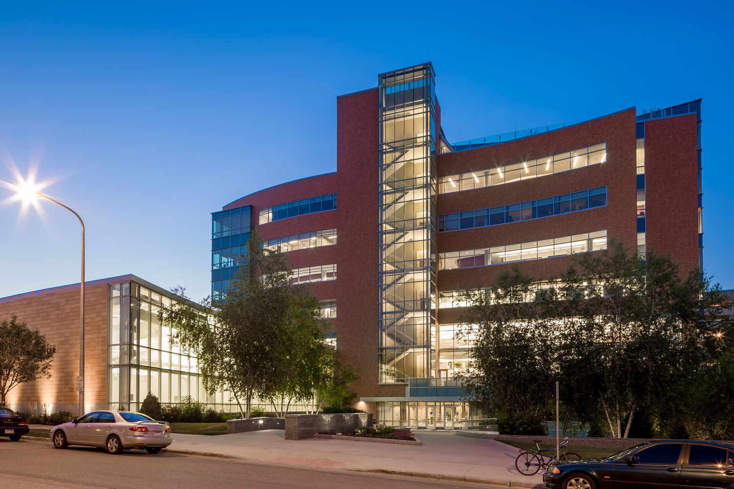 Mayo Clinic - Dan Abraham Healthy Living Center Expansion by BWBR ...