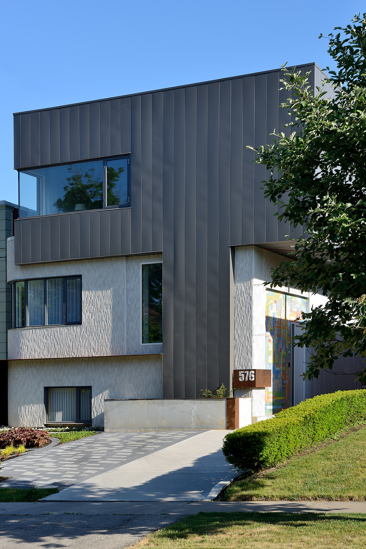 Contemporary Urban Home by Yorkville Design Centre - Architizer