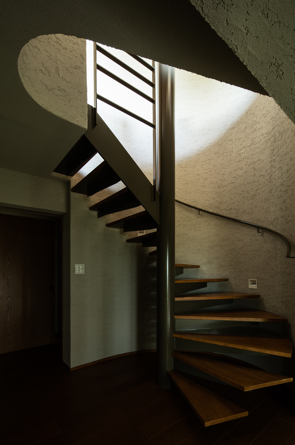 House in the top of the mountain by Kenji Hashimoto Architecture ...