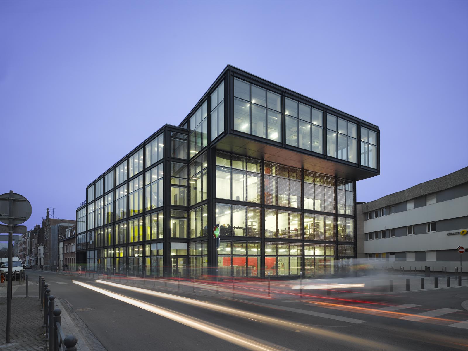 Le Flow - Centre eurorégional des cultures urbaines by atelier d ...
