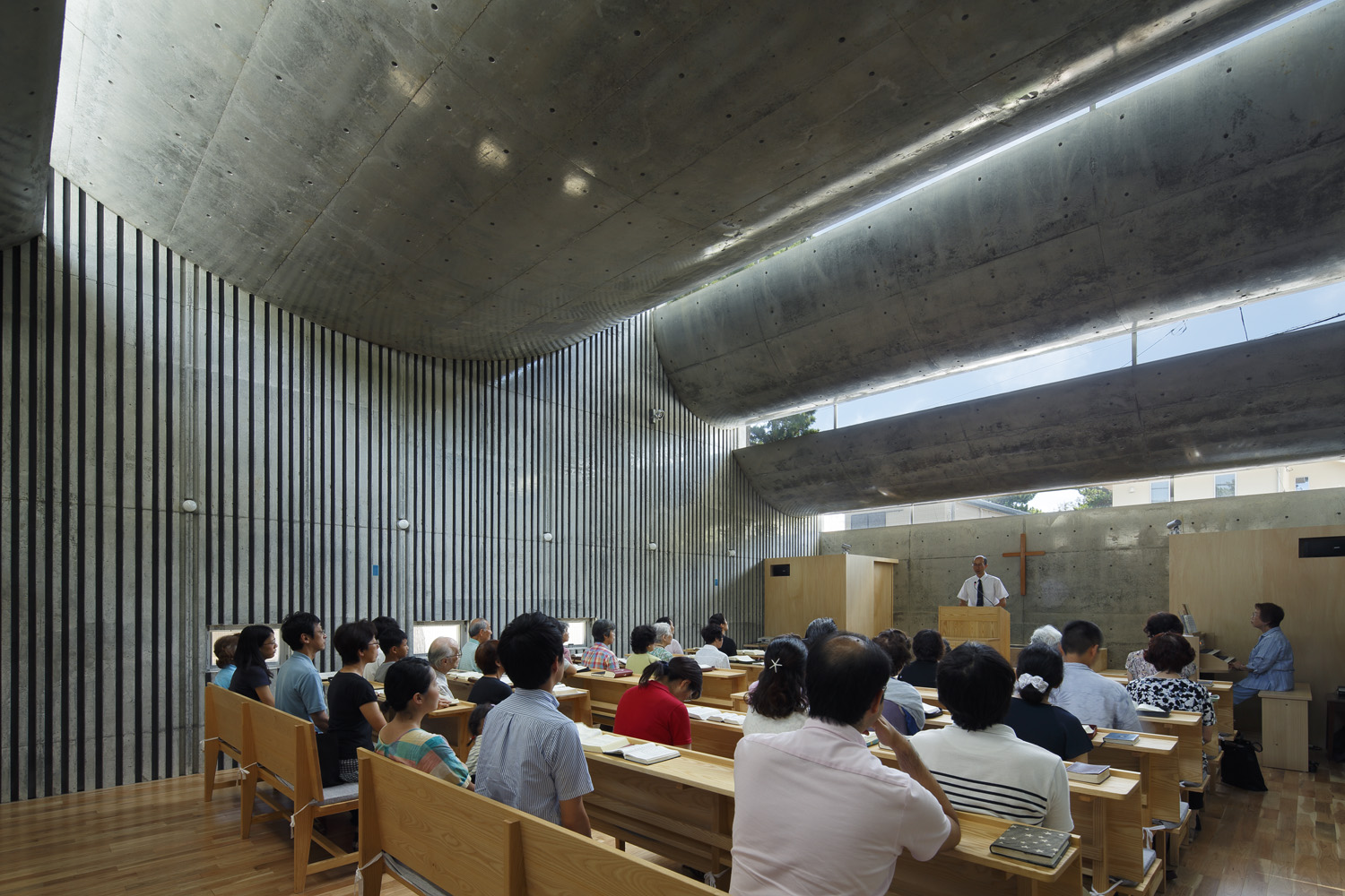 Shonan Christ Church by Takeshi Hosaka architects - Architizer