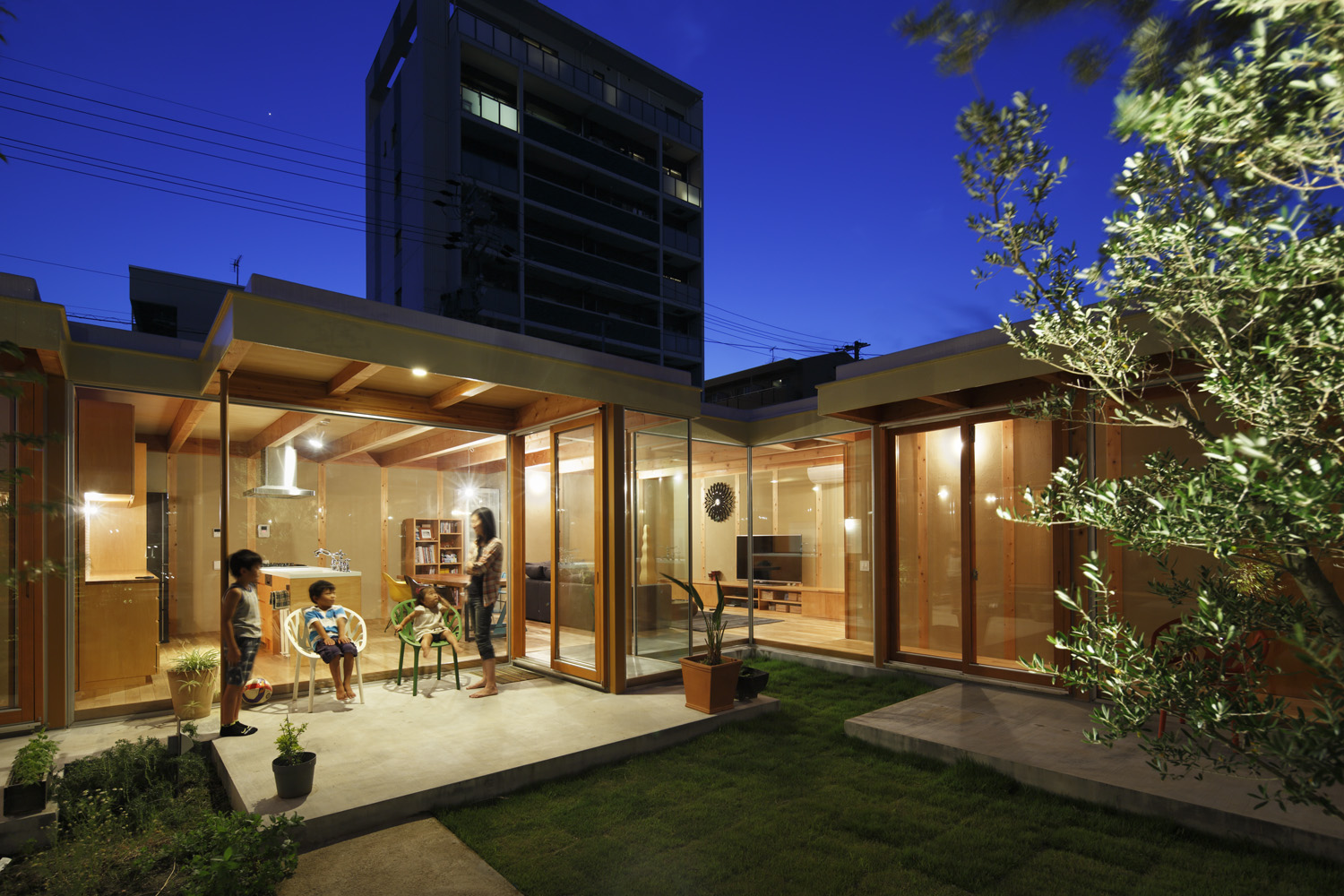 Daylight House by Takeshi Hosaka architects - Architizer