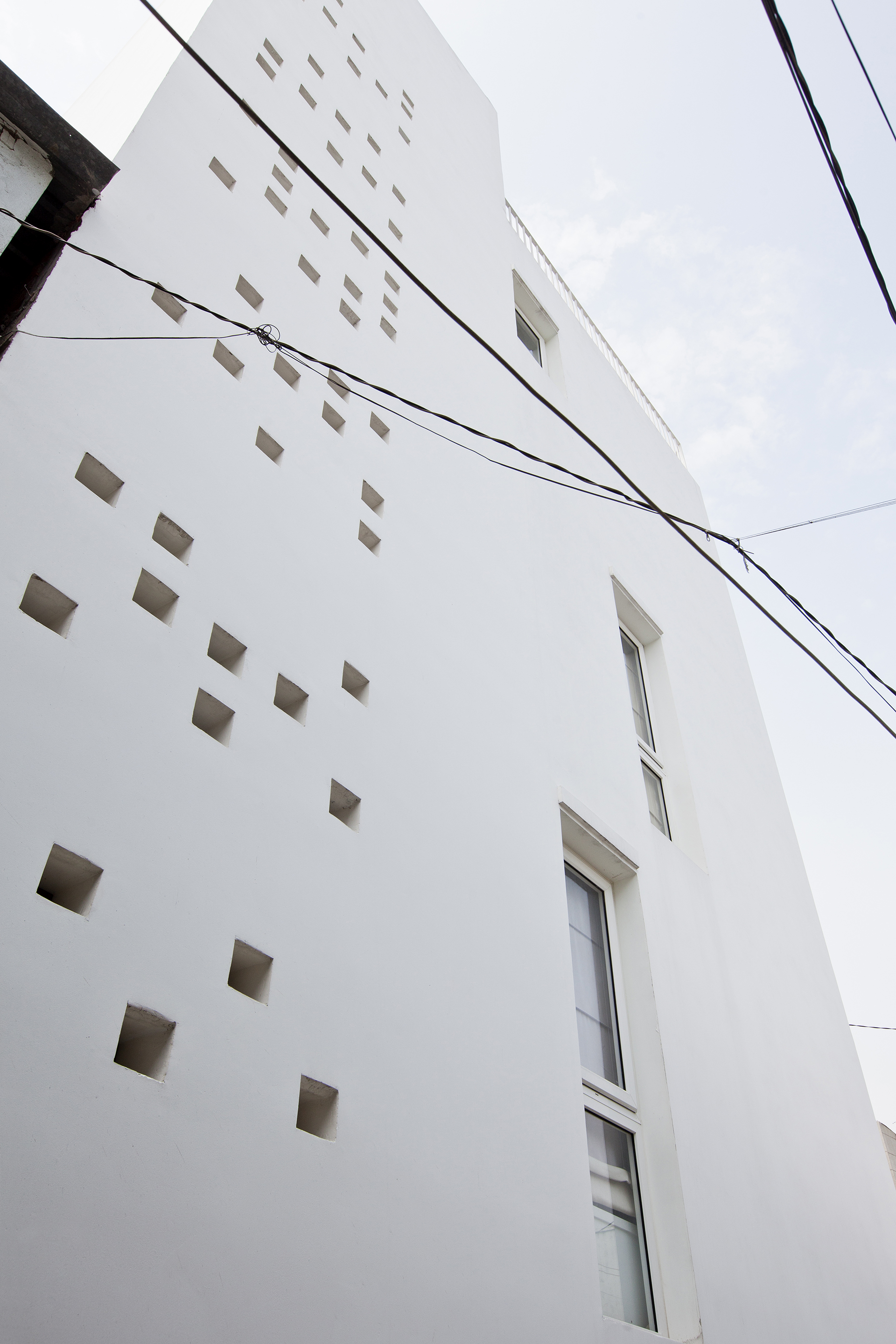 MICRO TOWN HOUSE 4X8m by MM++ Architects / MIMYA - Architizer