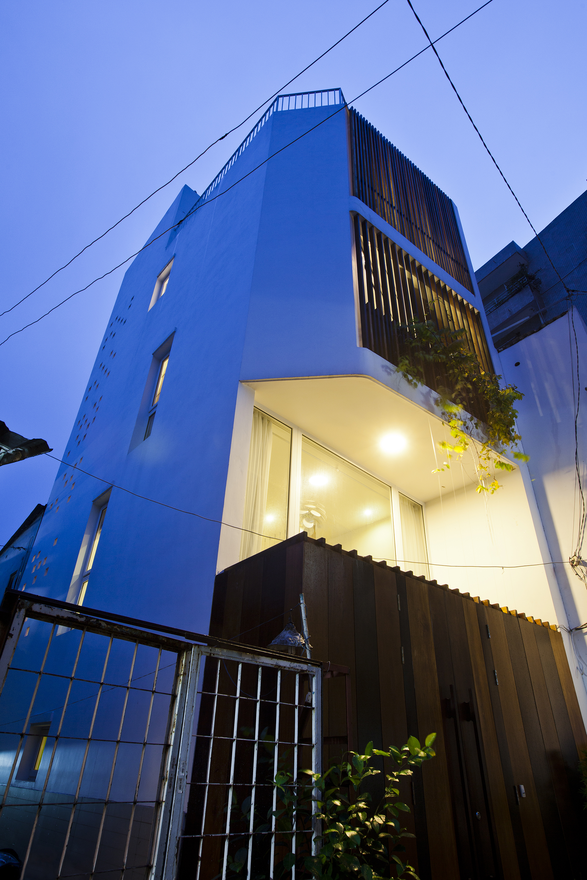 MICRO TOWN HOUSE 4X8m by MM++ Architects / MIMYA - Architizer