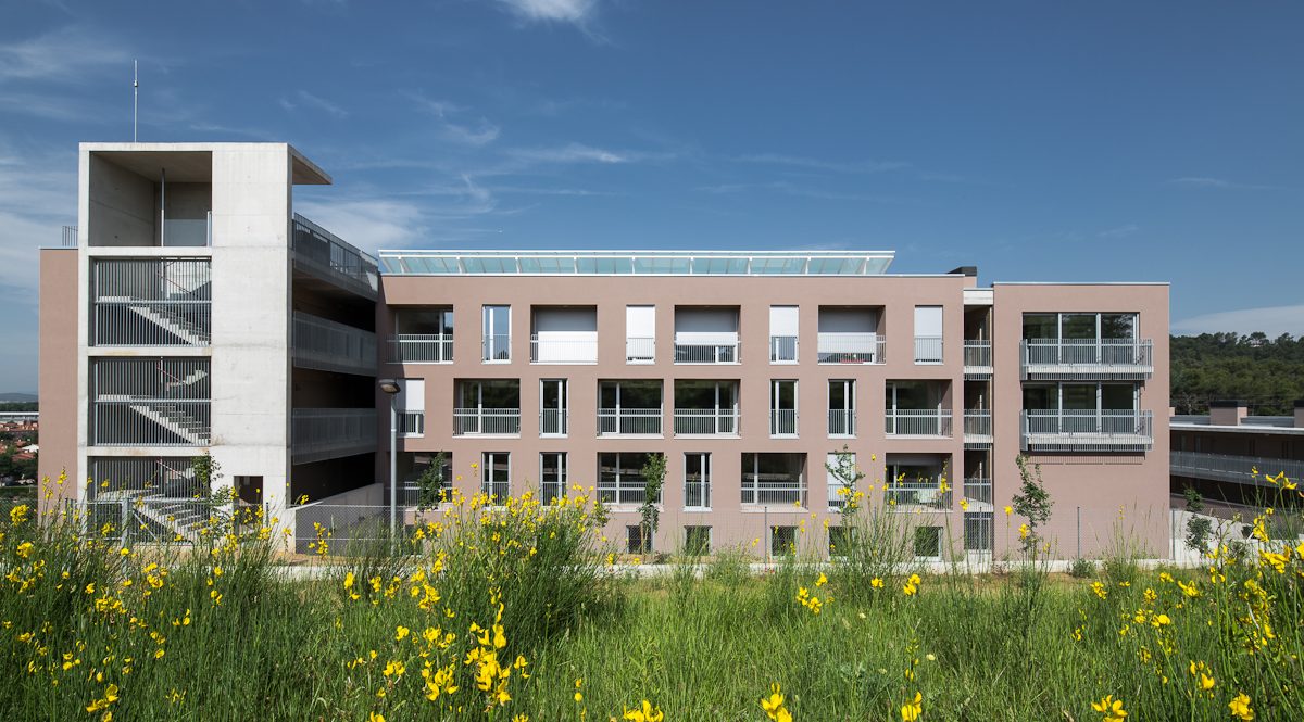 Idea 1689544: Joan Suñer Center by Arcadi Pla I Masmiquel Arquitecte in ...