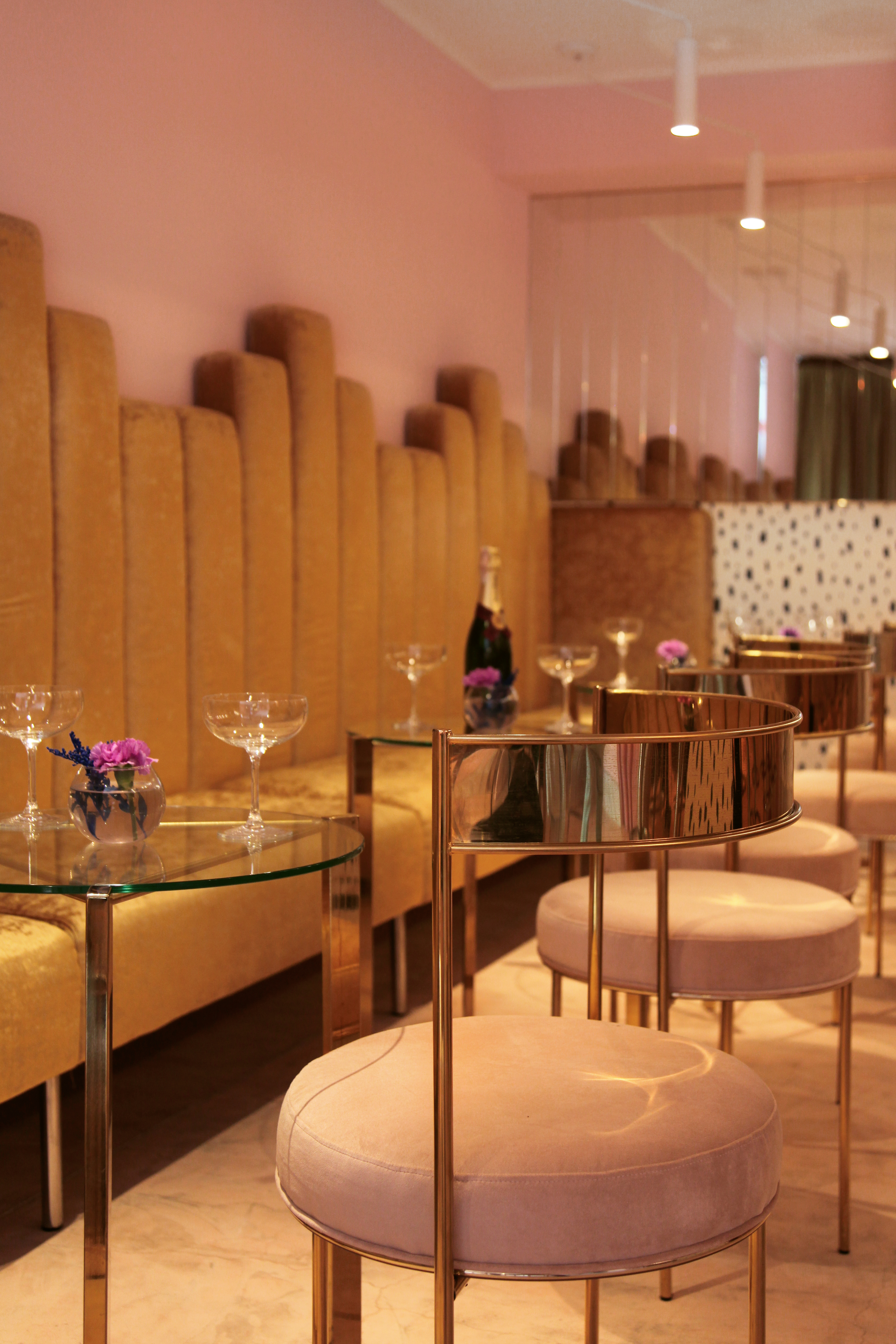 Naive champagne bar by AKZ Architectura - Architizer