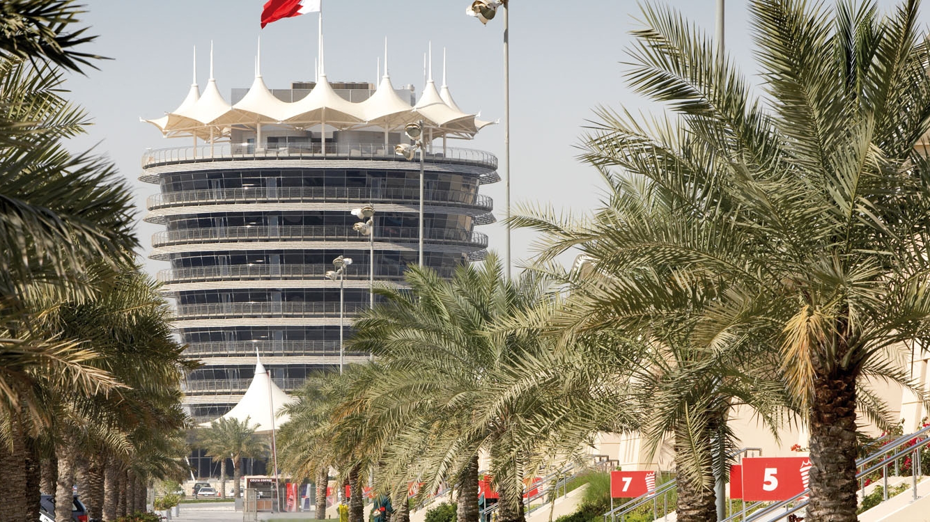 Bahrain International Circuit by Tilke Architekten und Ingenieure ...