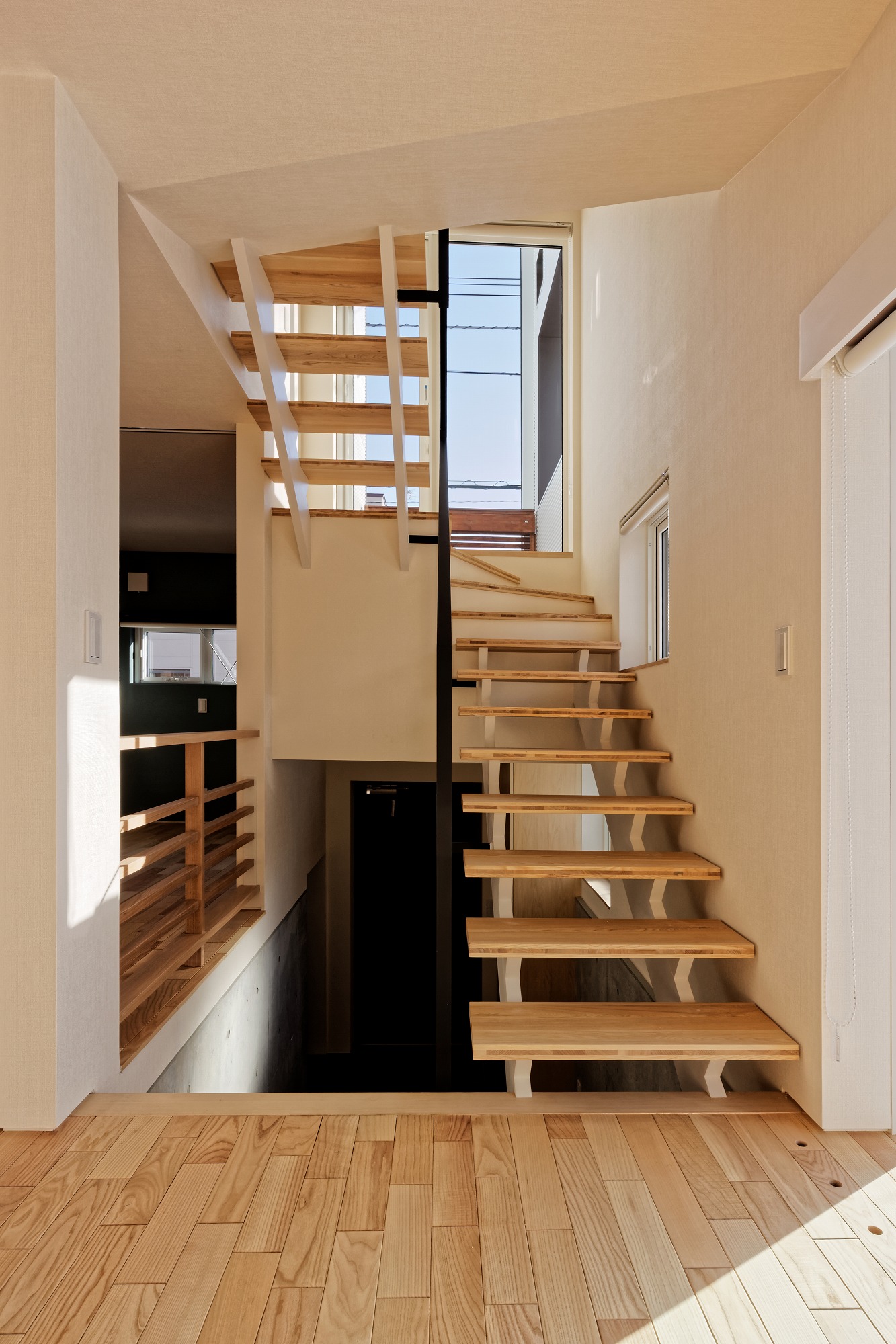 House with Connecting Steps by Yosuke Tomiya Architectural Design ...
