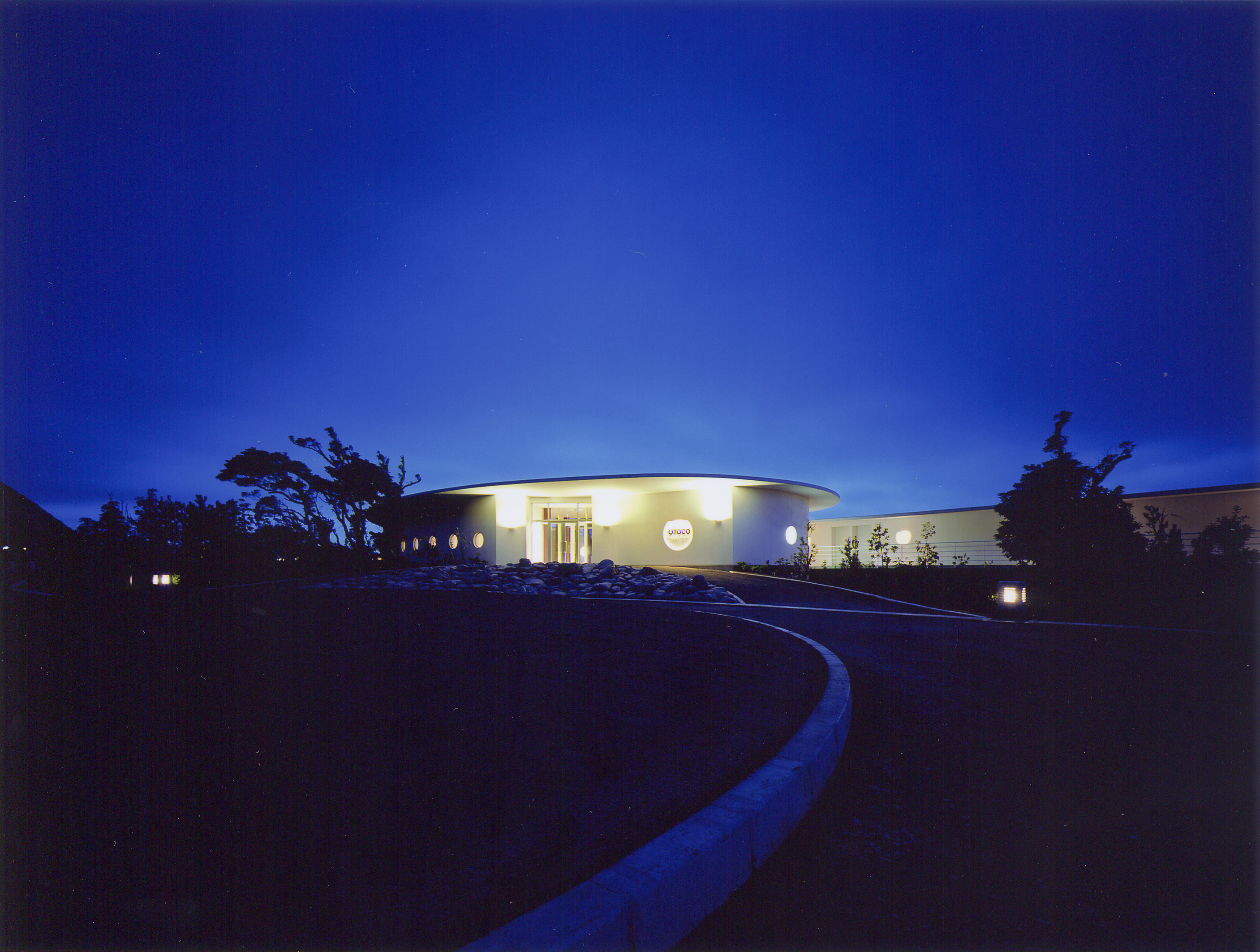 Utoco Hotel and Thalasso Therapie Center by Ciel Rouge Creation ...