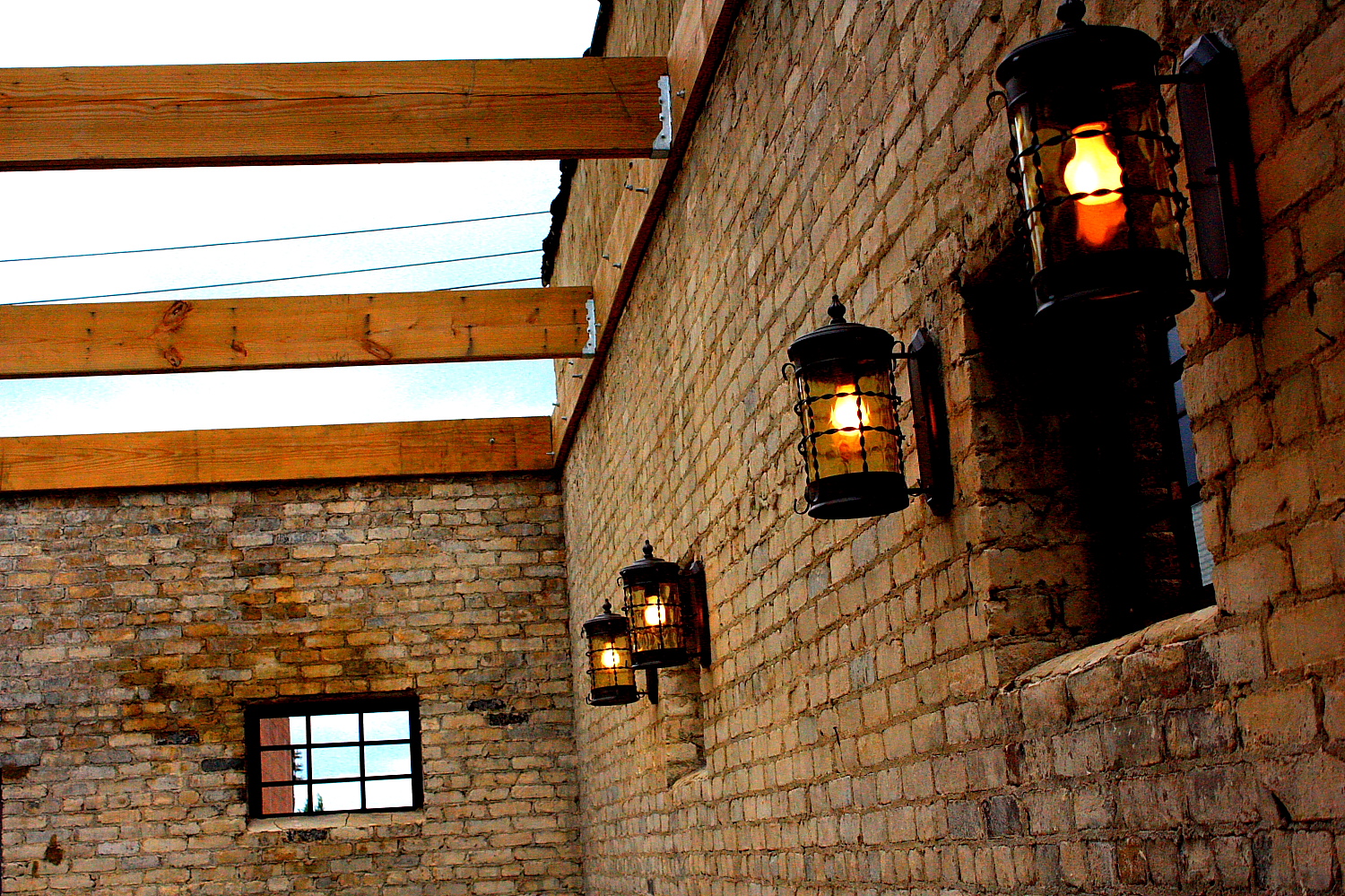 Rogue Tavern by Black Design Architecture - Architizer