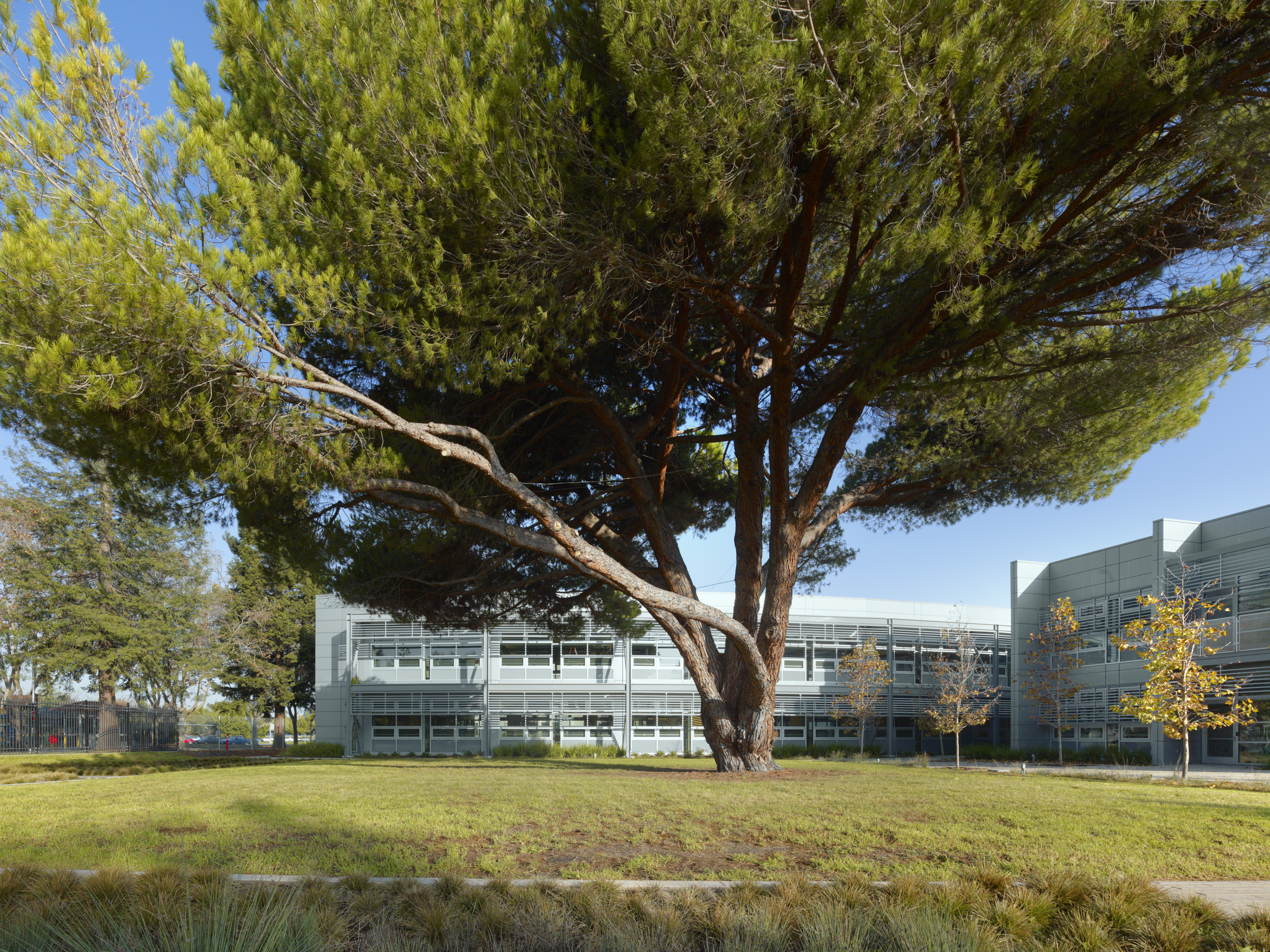 NASA Sustainability Base by William McDonough + Partners - Architizer