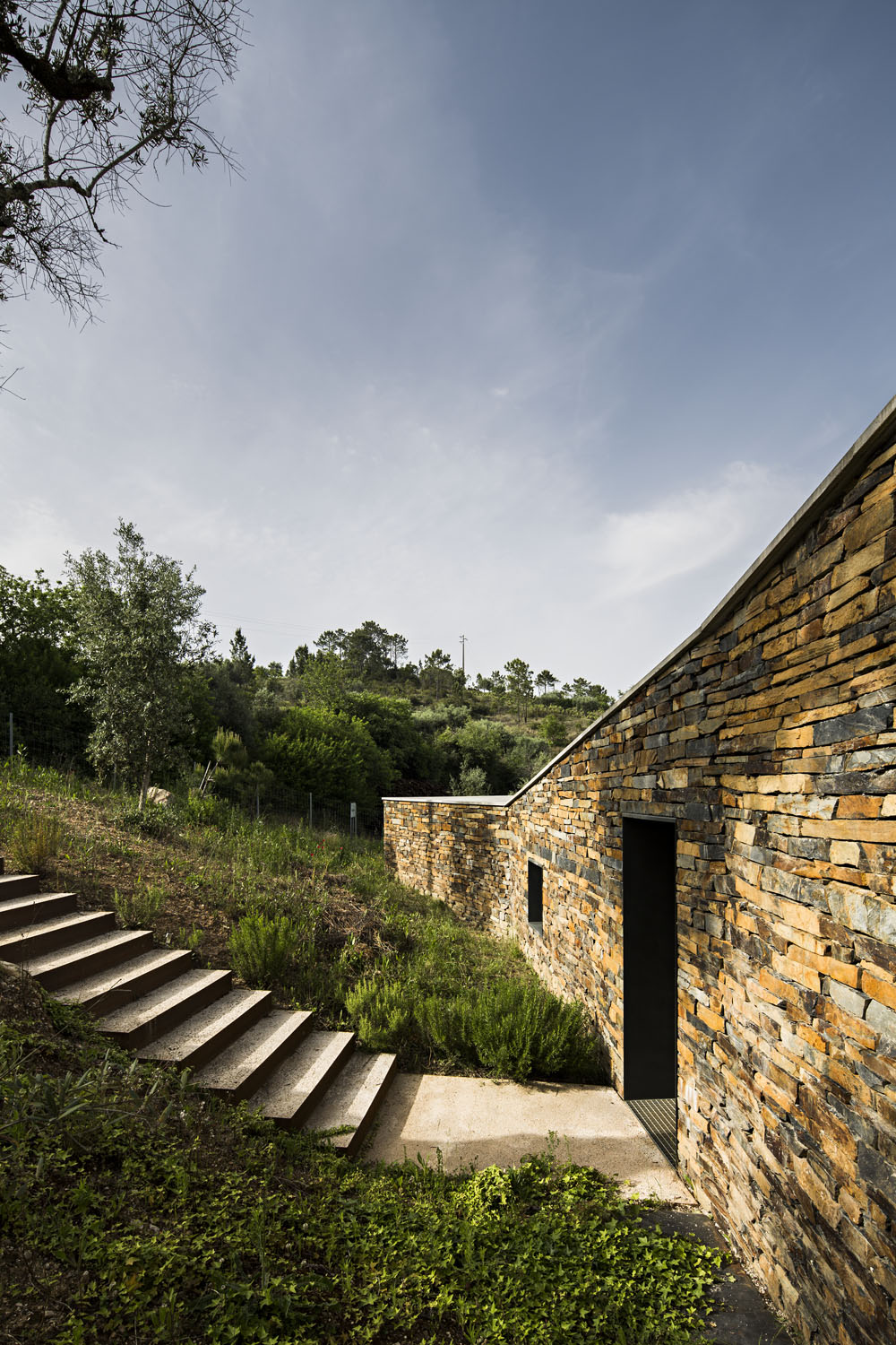 Casa na Gateira by Camarim - Architizer