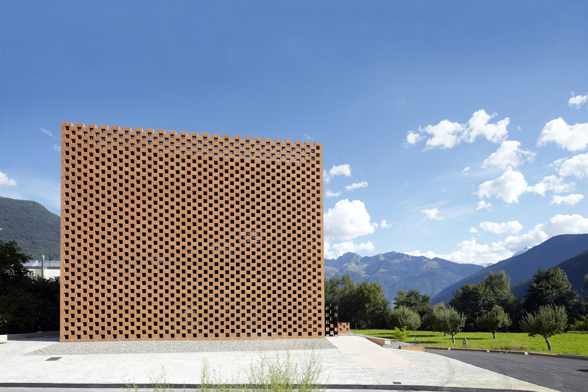 Puni Distillery by Werner Tscholl. Architekt - Architizer