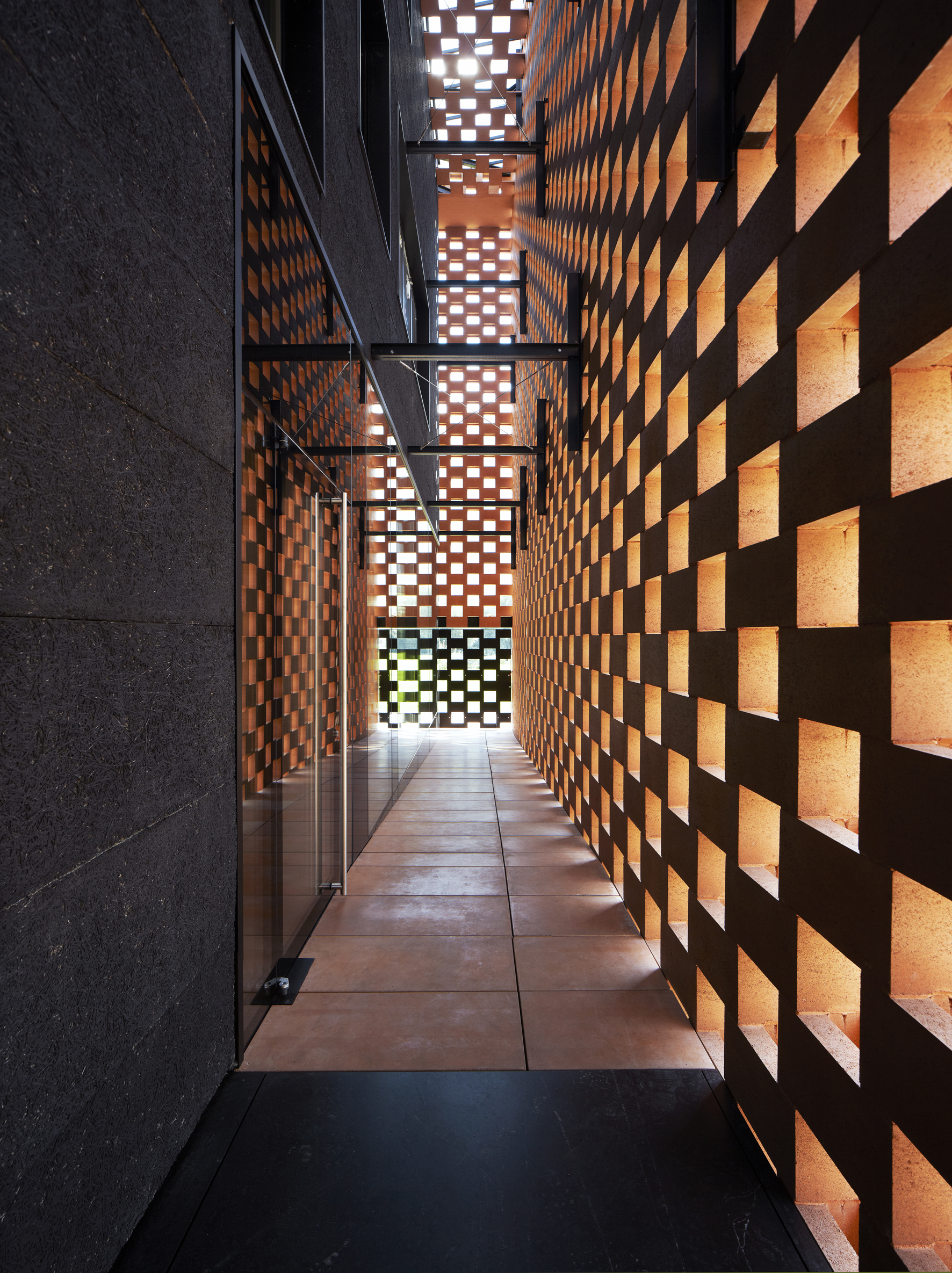 Puni Distillery by Werner Tscholl. Architekt - Architizer