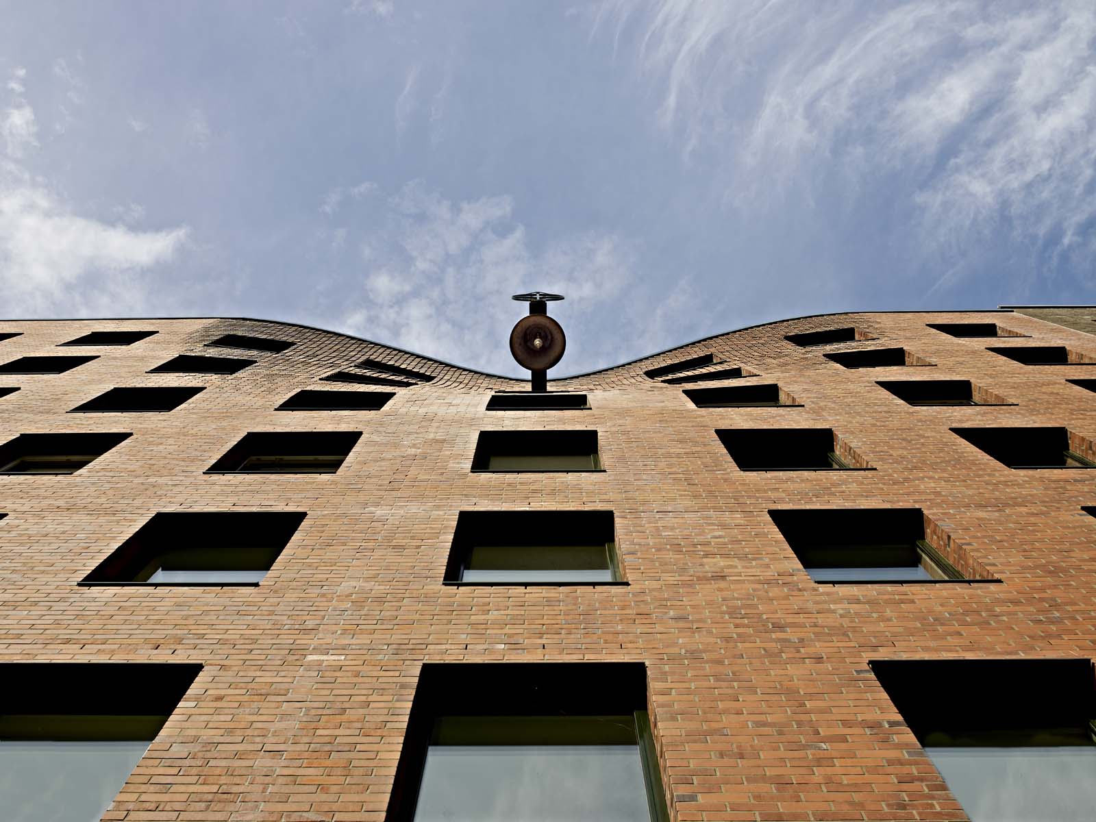 Idea 1725956: Ecumenical Forum HafenCity by Wandel Lorch Architekten in ...