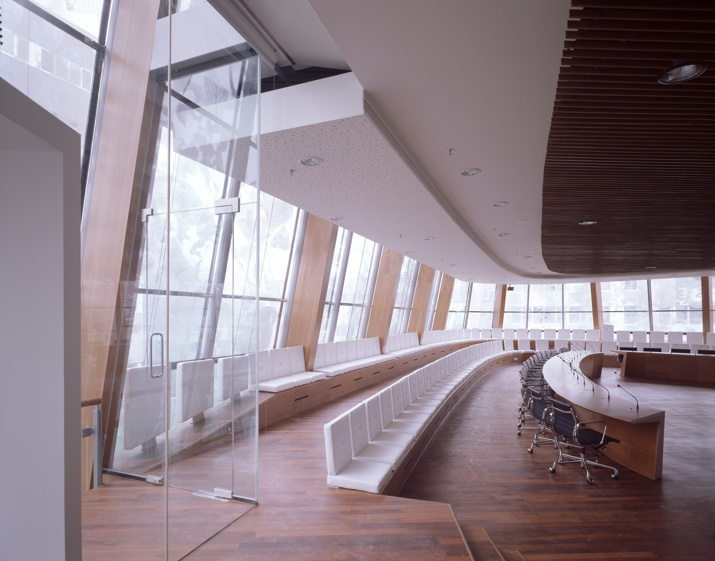 City Hall Alphen aan den Rijn by design Erick van Egeraat - Architizer