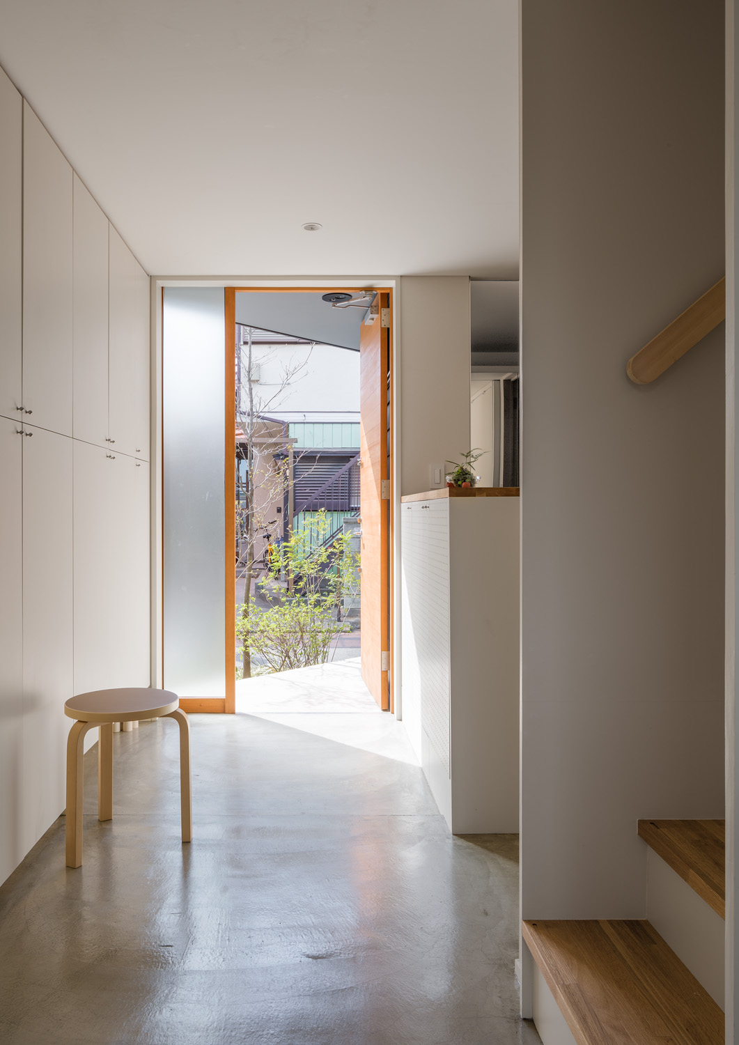 Corner Cutting House by RIOTADESIGN - Architizer