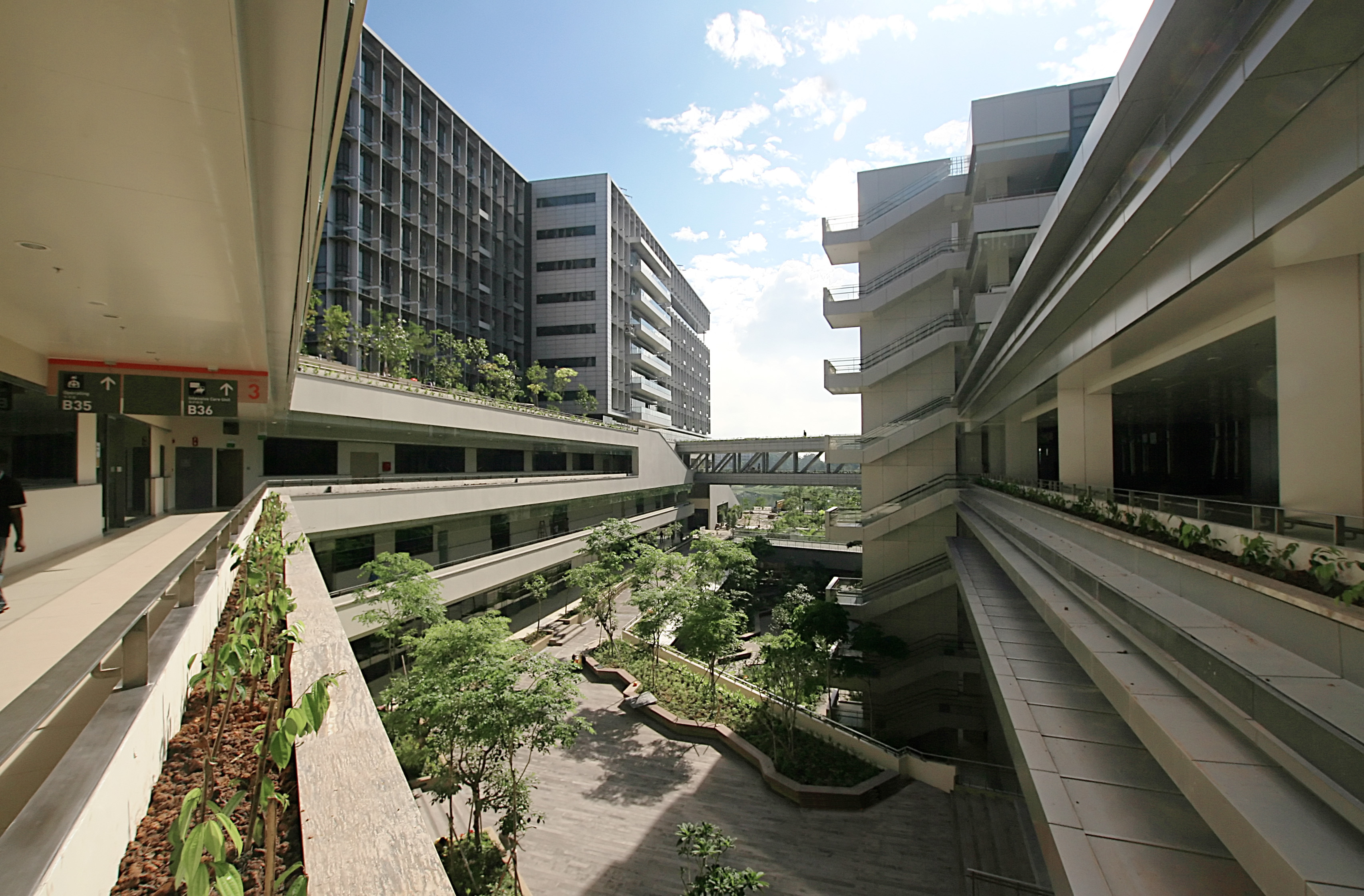 Khoo Teck Puat Hospital by RMJM - Architizer