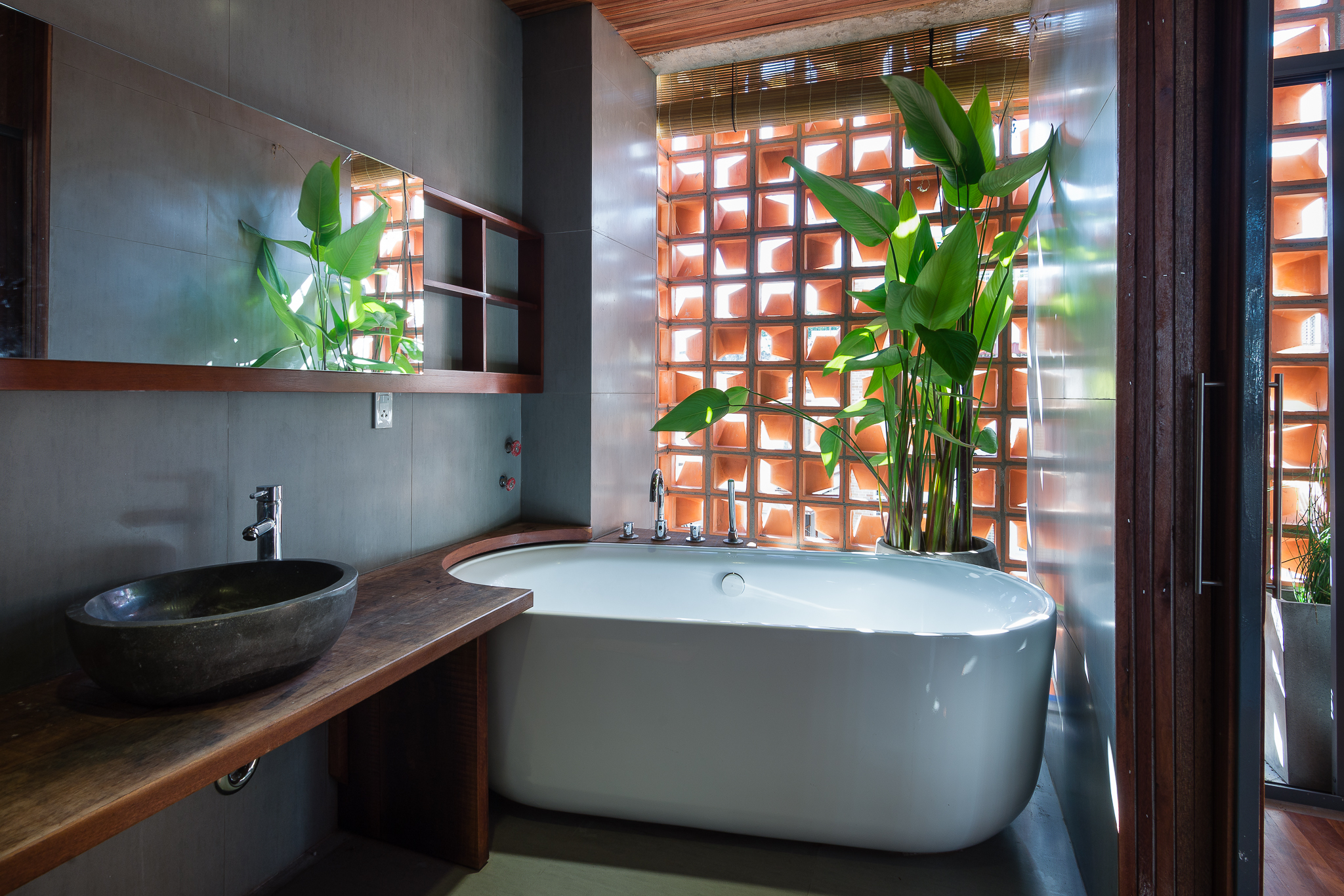 Chi house by G+ - Architizer