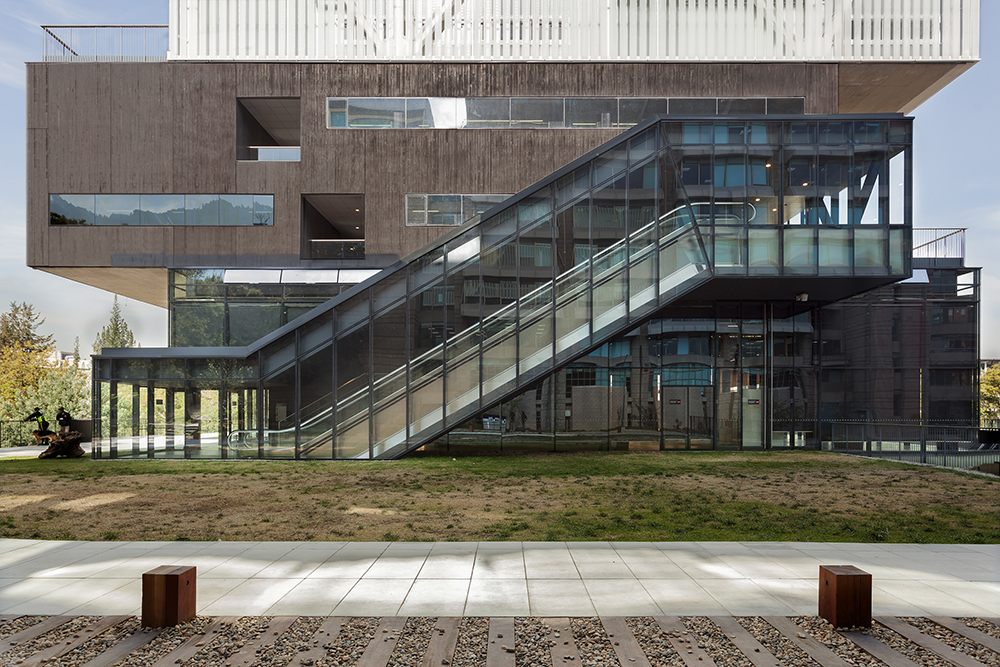 Pontificia Universidad Javeriana School of Arts by La Rotta Arquitectos ...