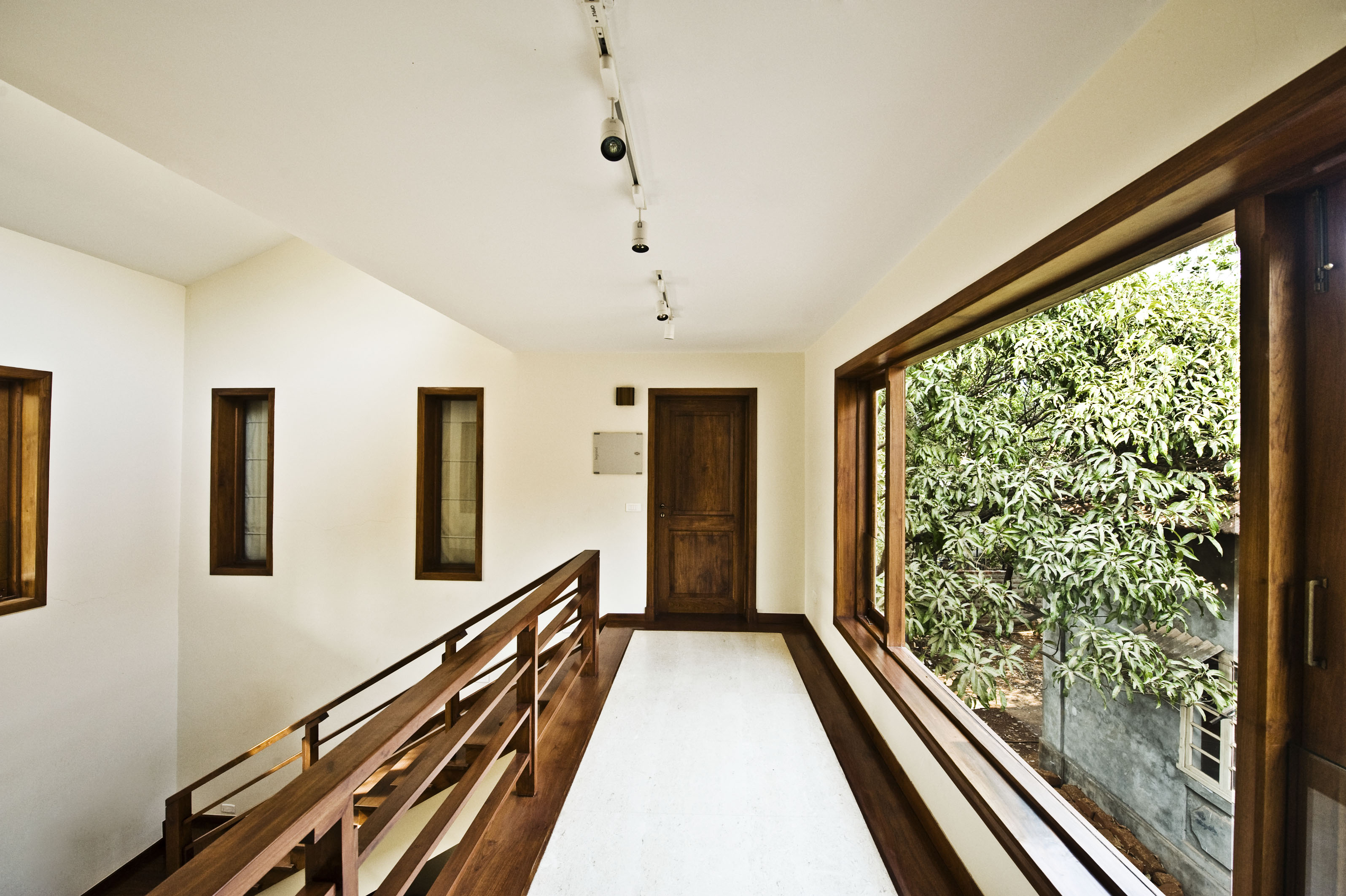 Monteiro House by Raya Shankhwalker Architects - Architizer