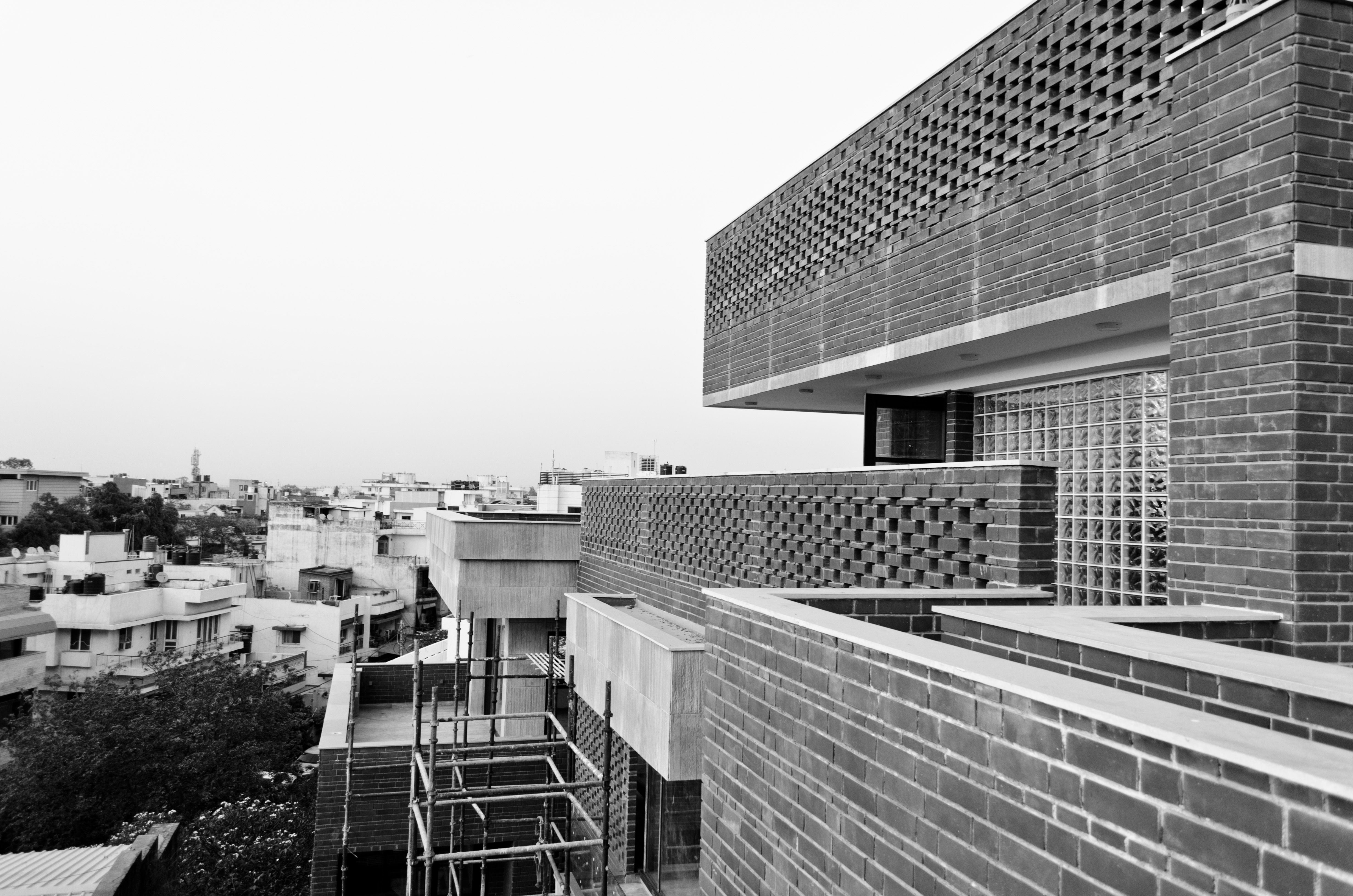 Ridge House, Kailash Colony by Amit Khanna Design Associates - Architizer