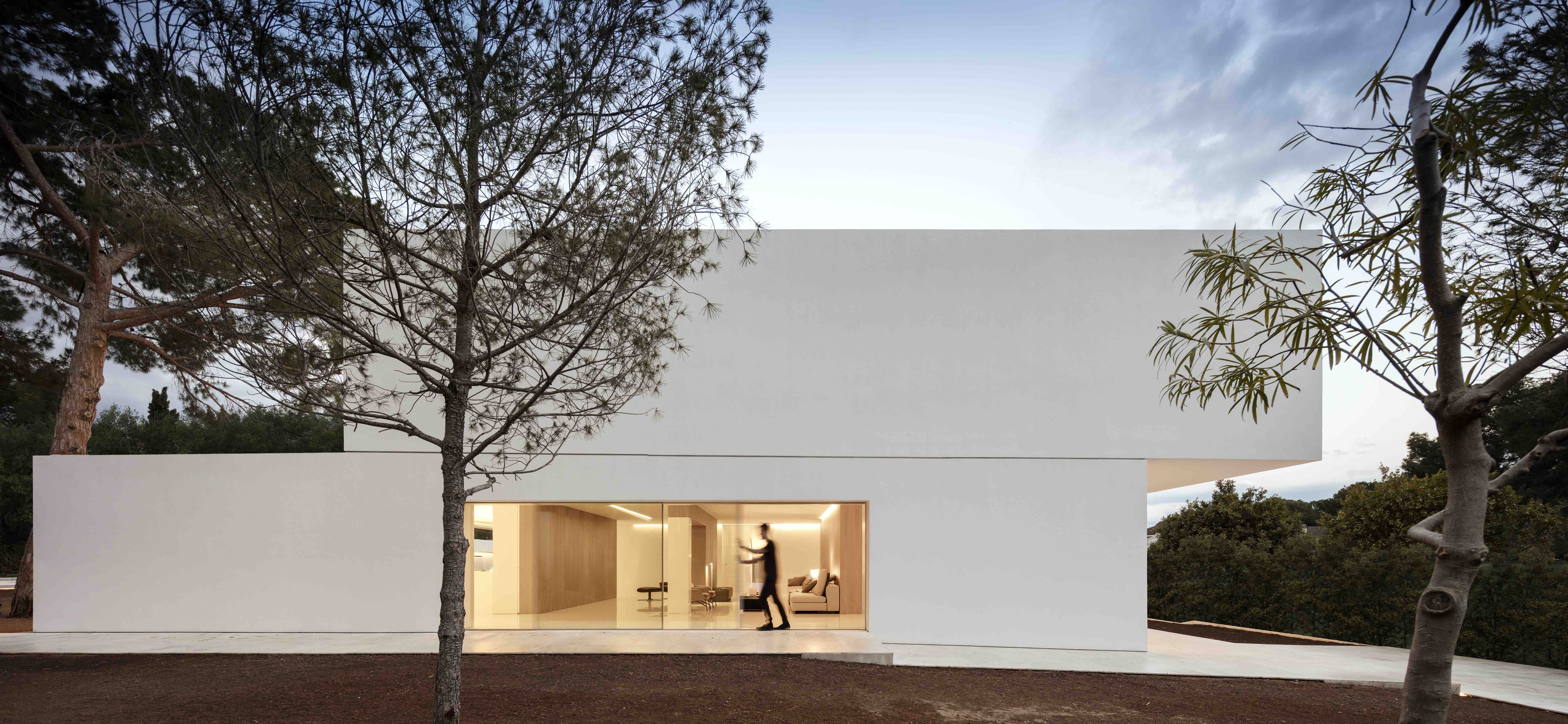 House between the pine forest by Fran Silvestre Arquitectos - Architizer