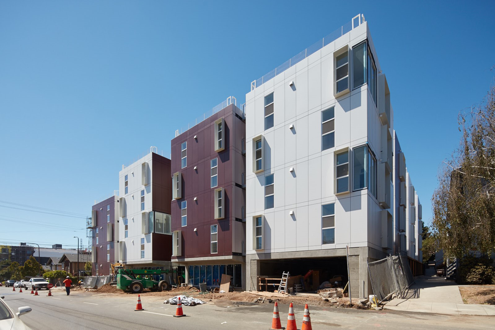 W Hotel by Stanley Saitowitz / Natoma Architects - Architizer