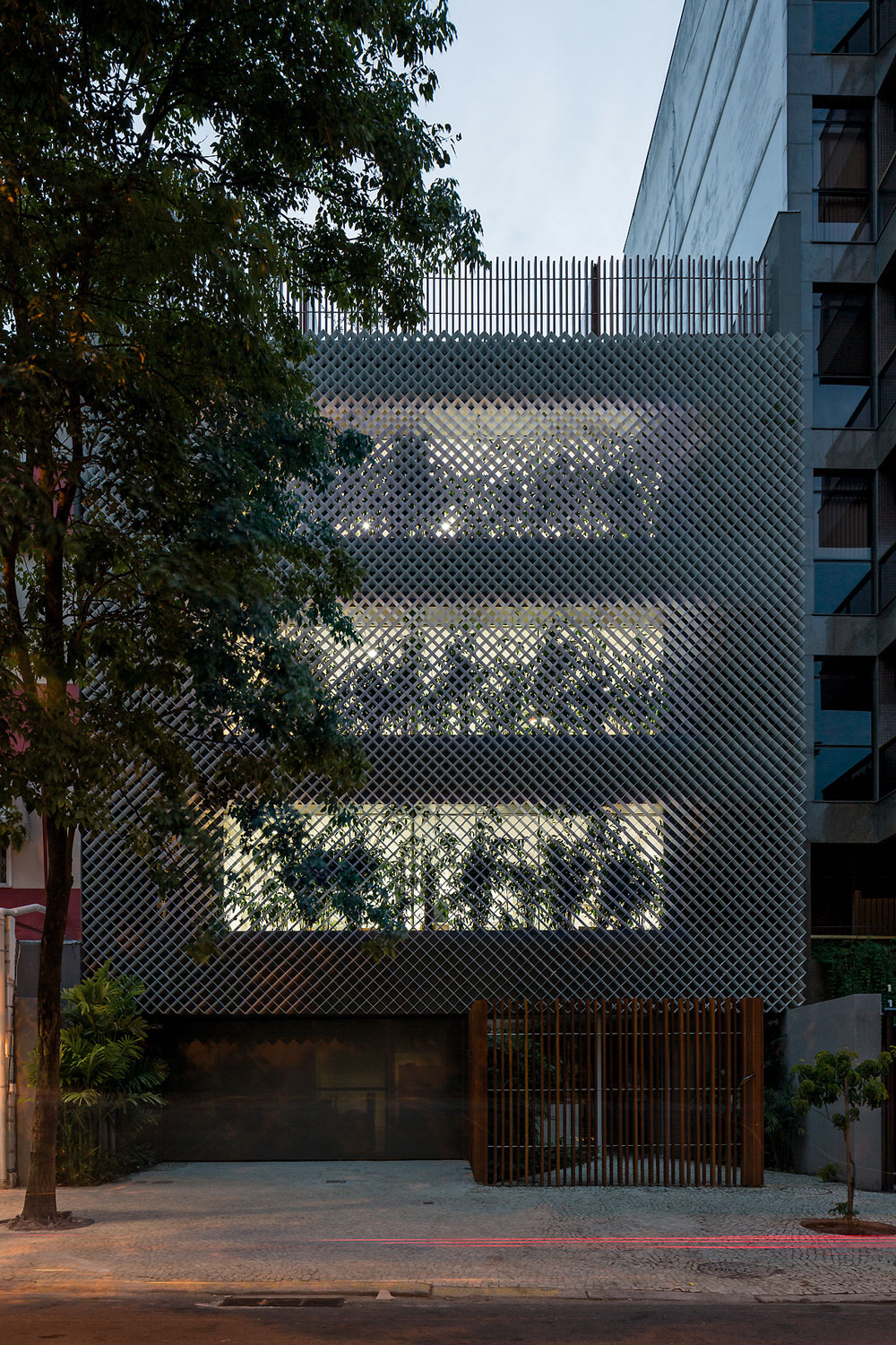 Aníbal Building by Bernardes Arquitetura - Architizer