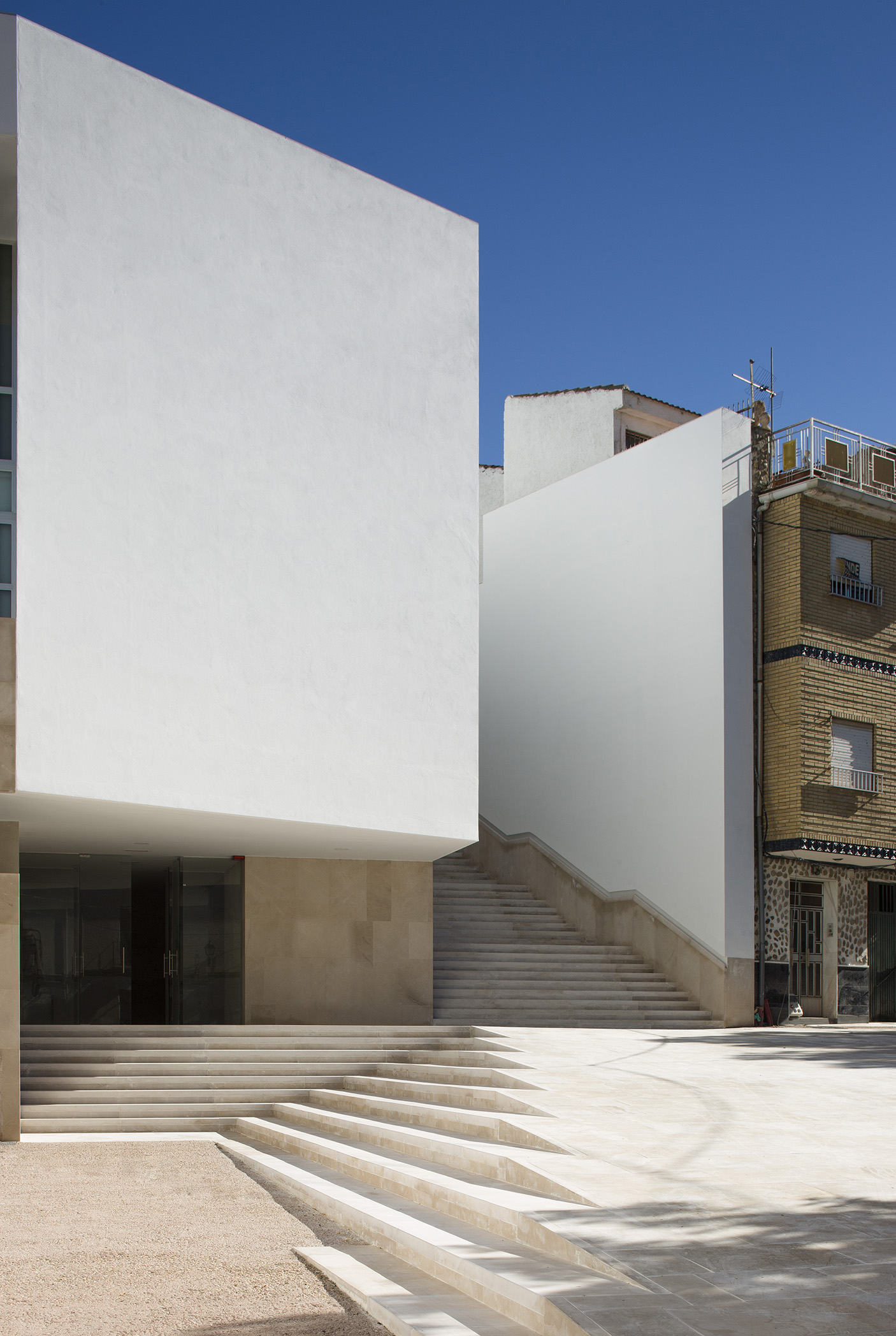 Employment Building Baza by Daroca Arquitectos - Architizer