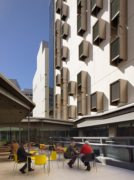 QIMR Berghofer Medical Research Institute by Wilson Architects - Architizer