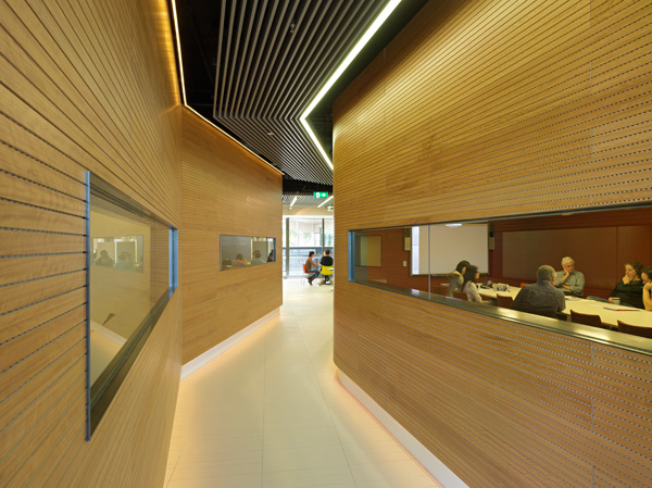 QIMR Berghofer Medical Research Institute by Wilson Architects - Architizer