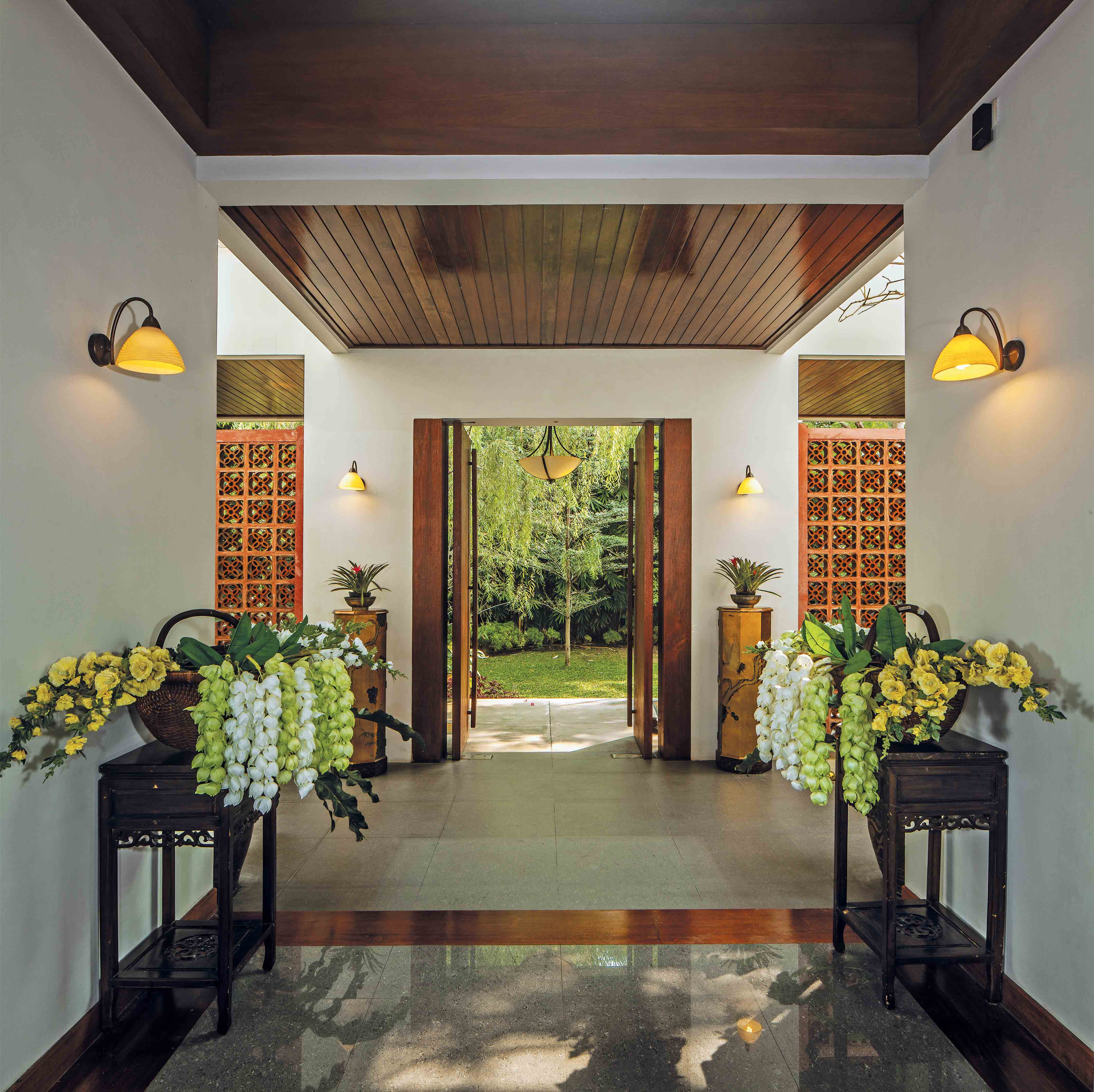 Java House by Realrich Architecture Workshop - RAW Architecture ...