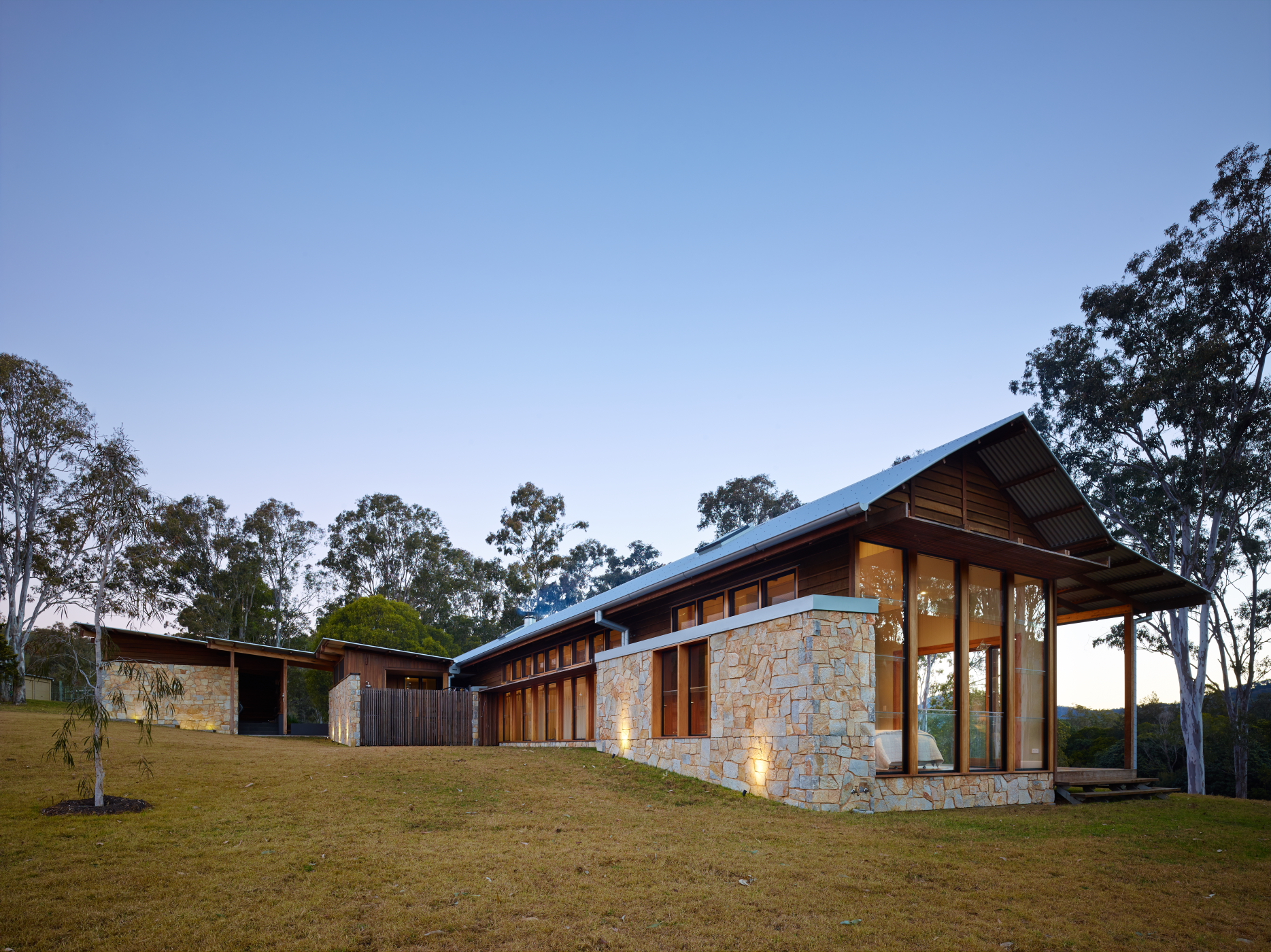 Hinterland House by Shaun Lockyer Architects - Architizer