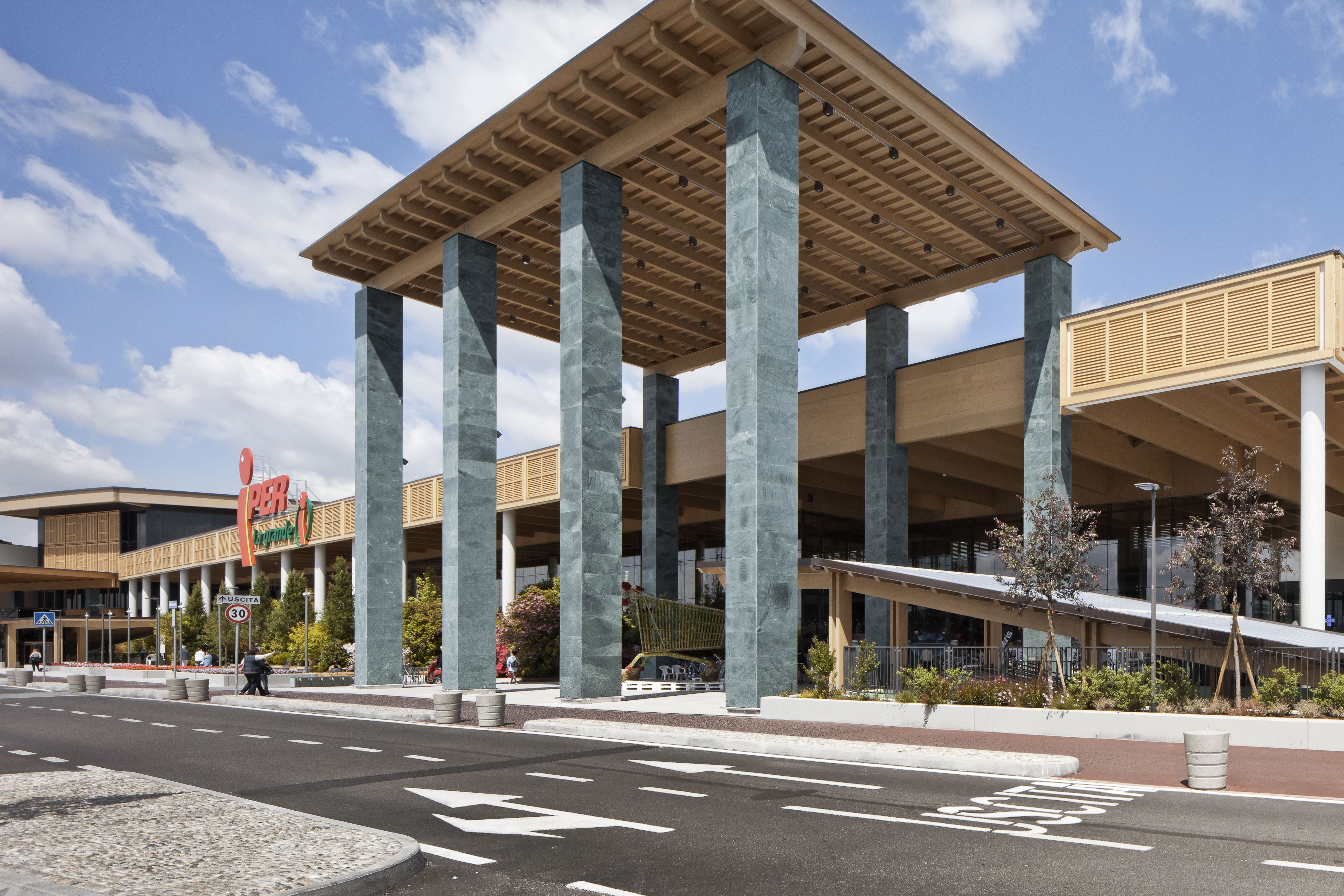 'Il Centro' Shopping Mall by AMDL Circle | Michele De Lucchi - Architizer
