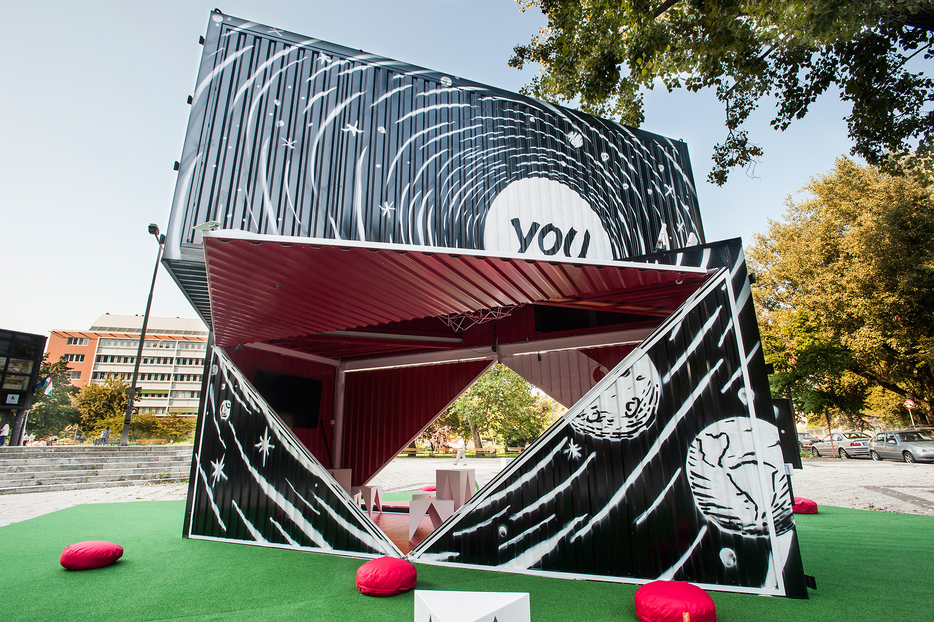 2K pop-up store and community space by Nanavízió - Architizer