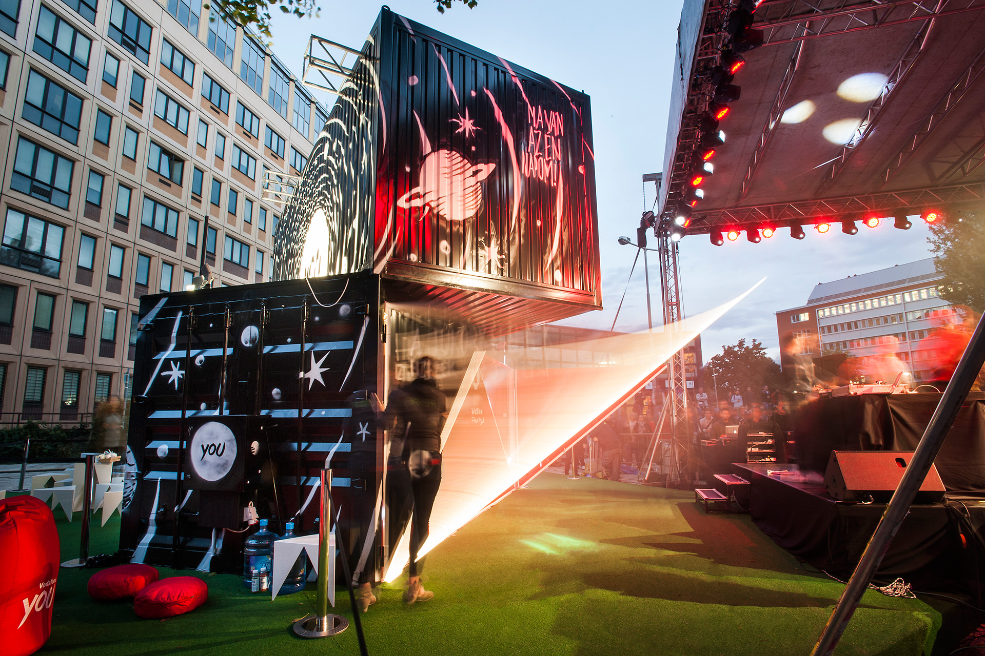 2K pop-up store and community space by Nanavízió - Architizer