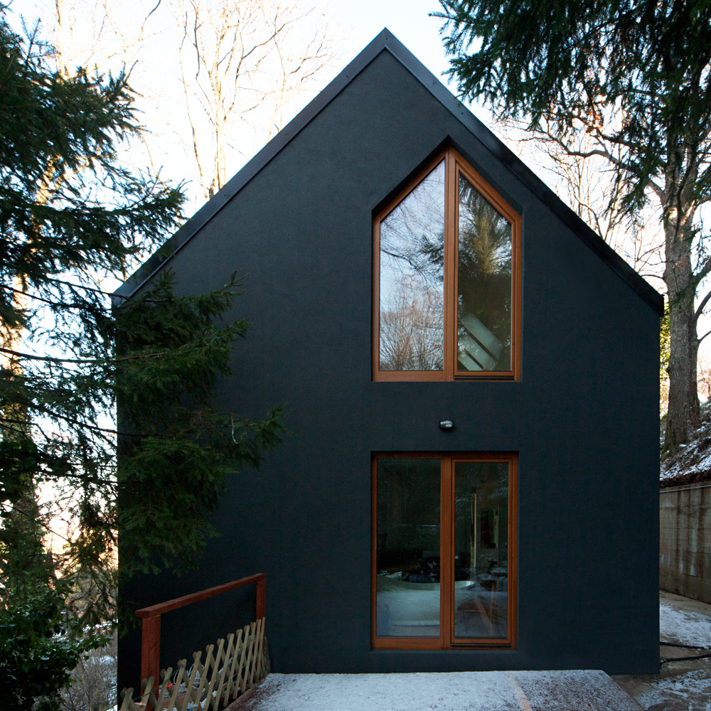 House in the tree crown by Nanavízió - Architizer