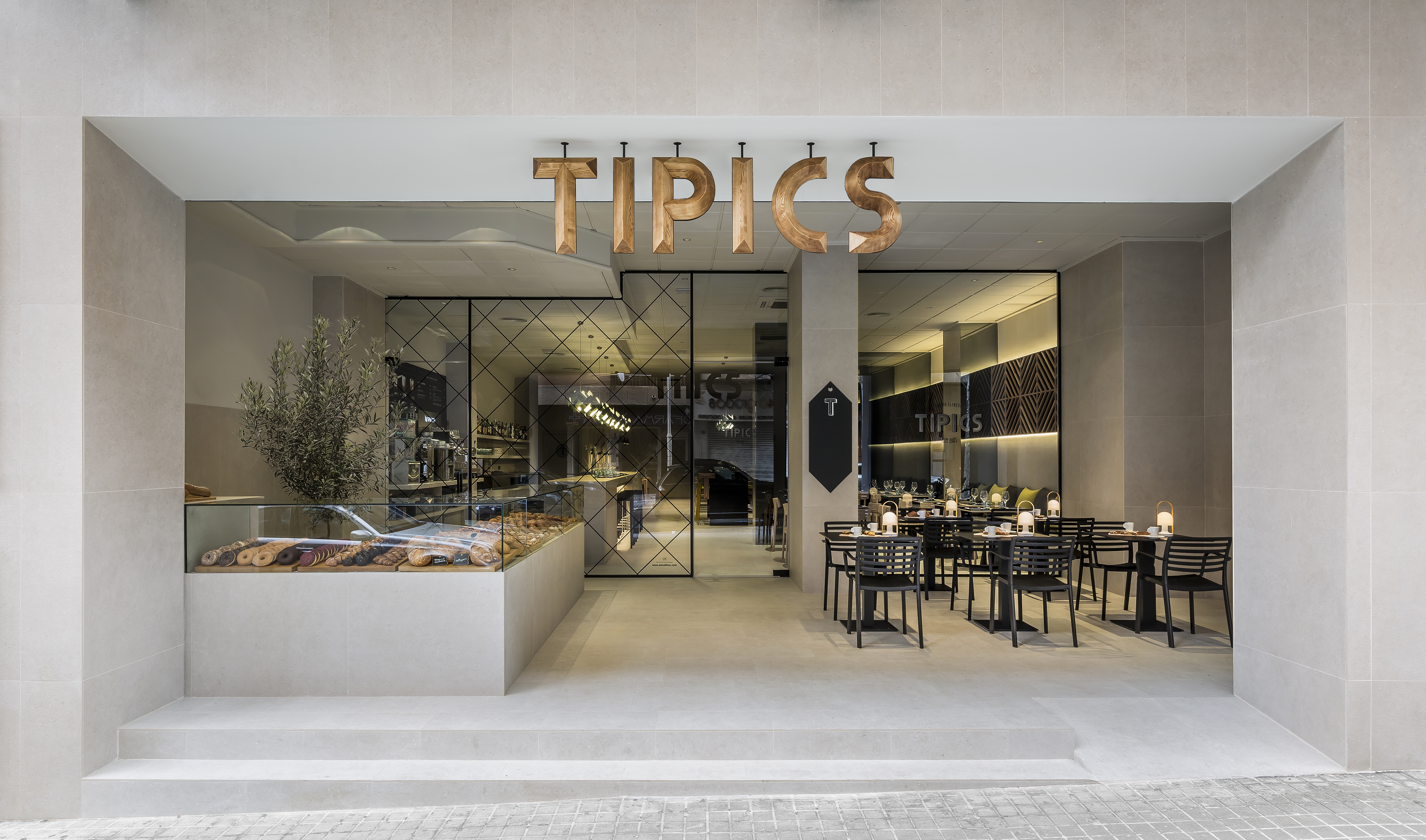 TIPICS ­ Restaurant & Coffe Shop by EstudiHac - Architizer