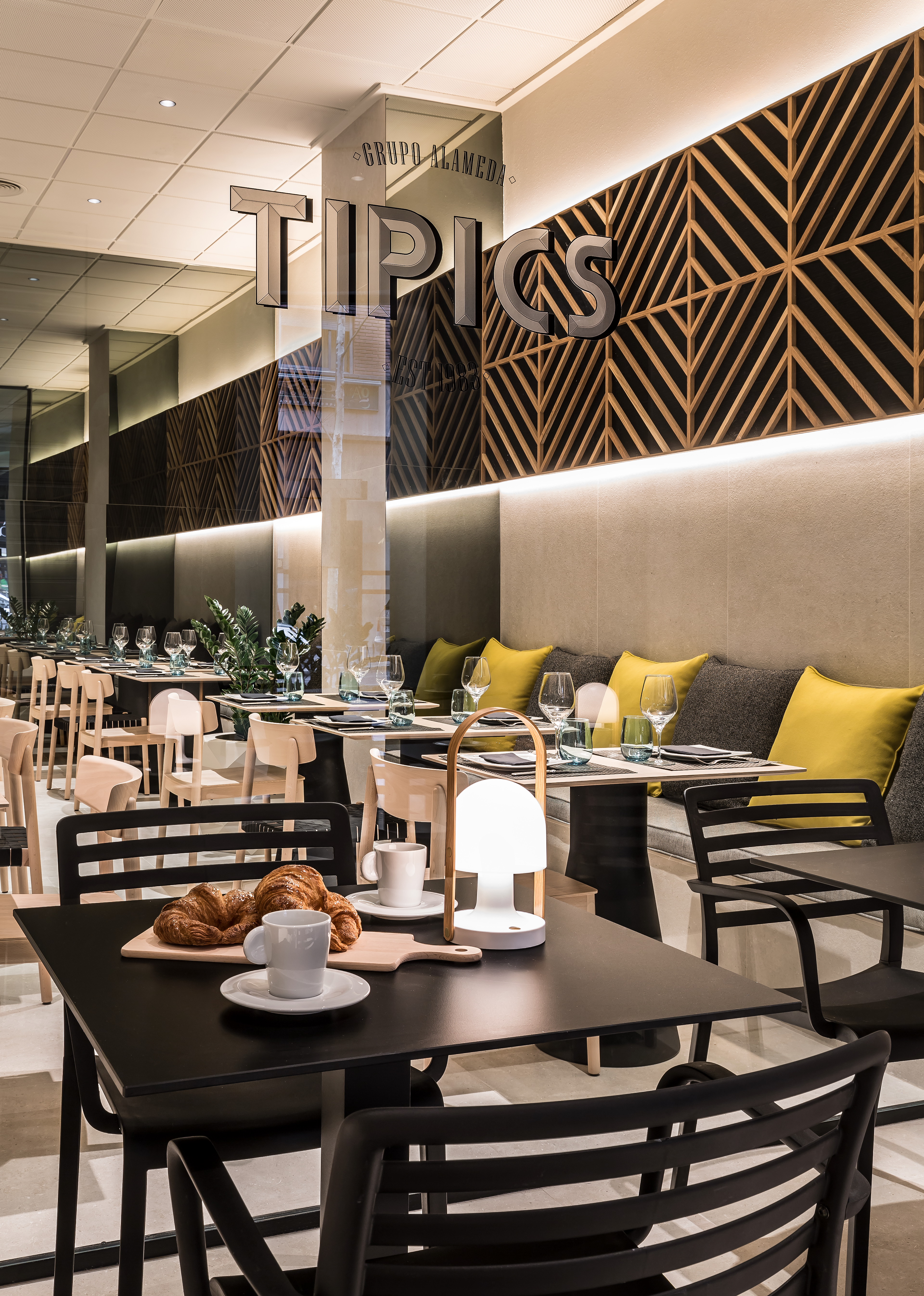 TIPICS ­ Restaurant & Coffe Shop by EstudiHac - Architizer