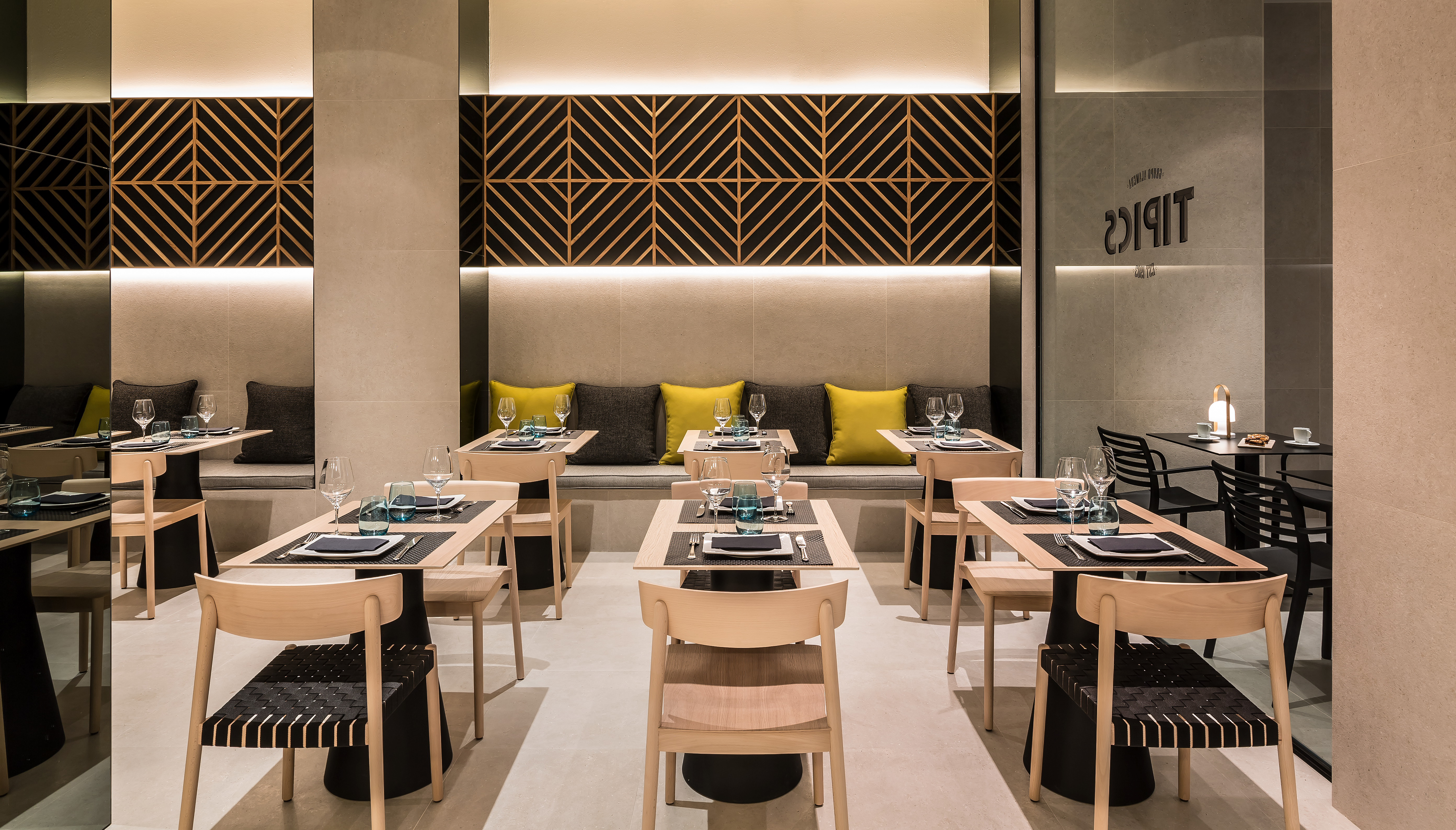 TIPICS ­ Restaurant & Coffe Shop - Architizer