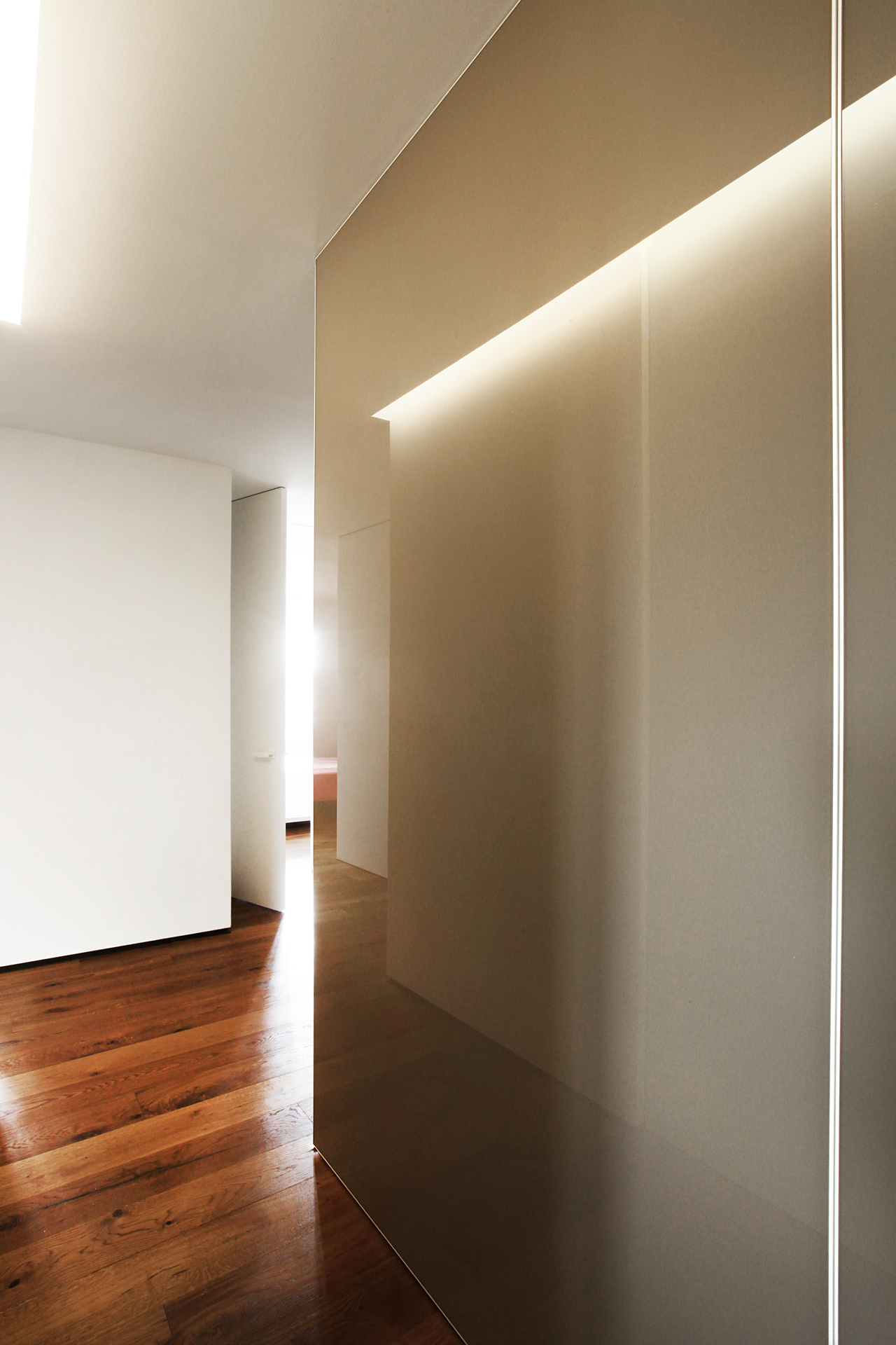 LOFT A by Tomas Ghisellini Architects - Architizer