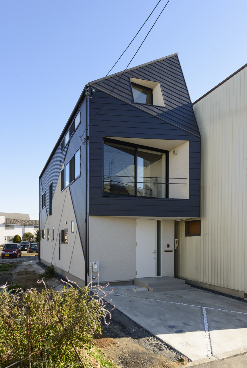 House with the Pointed roof by H ARCHITECTS STUDIO INC. - Architizer