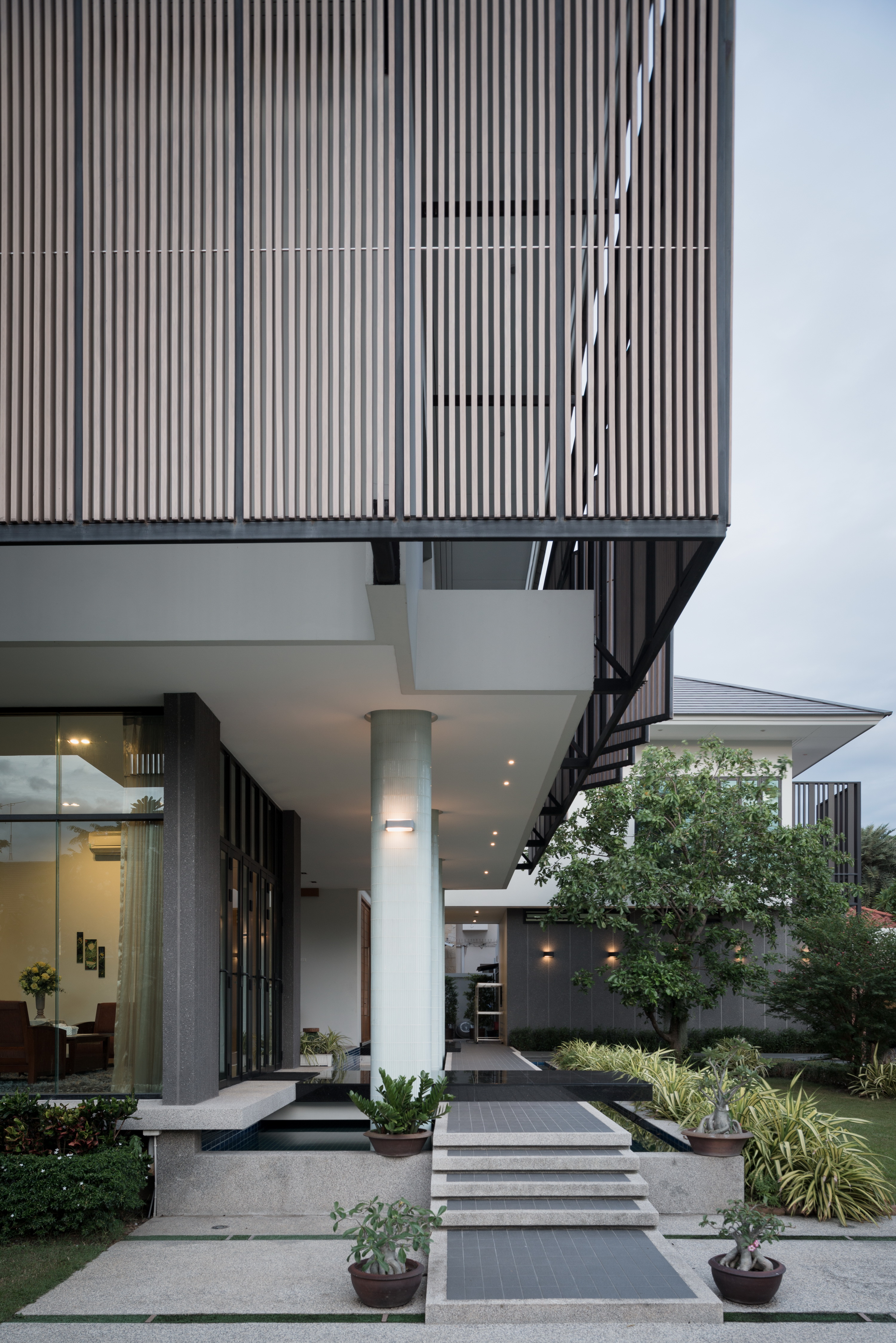 Tiwanon House by Archimontage Design Fields Sophisticated - Architizer