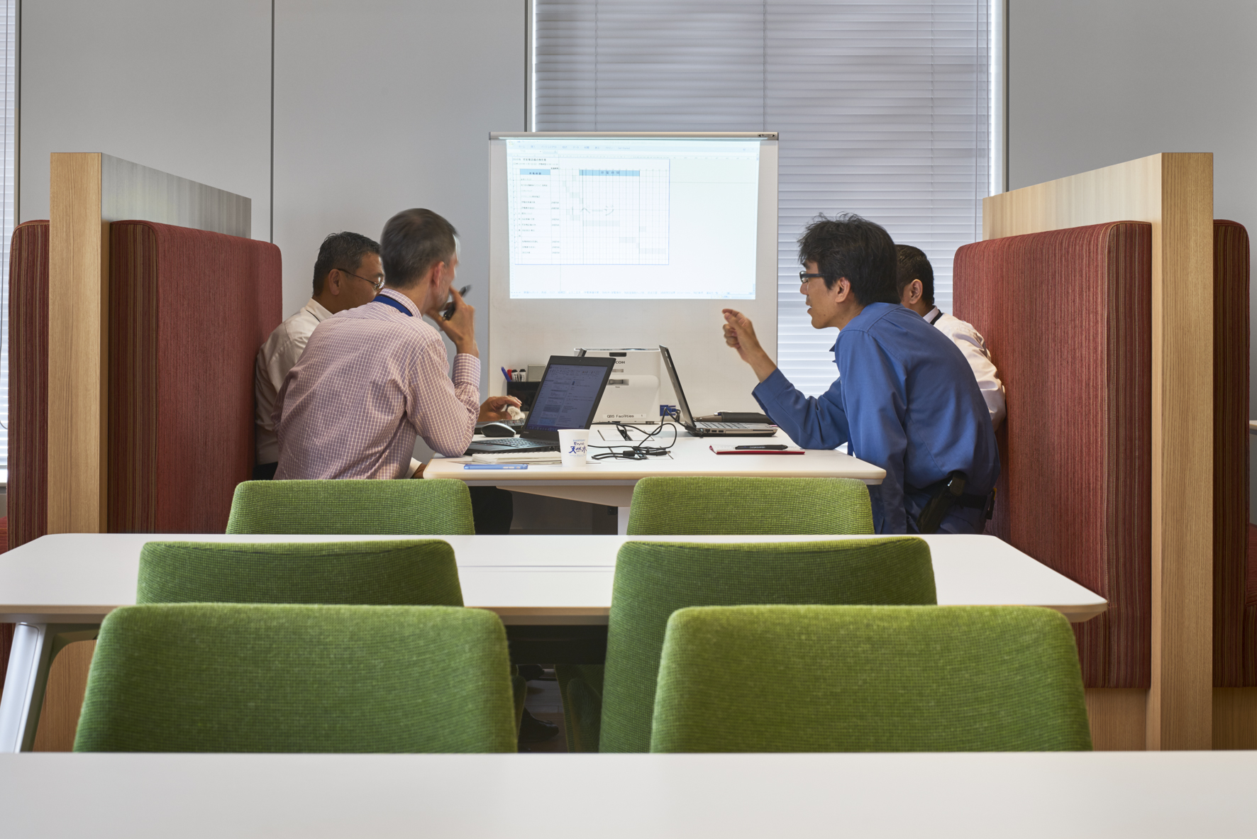 Idea 1843427: P&G Kobe office by orbit design studio in Kobe, Japan ...