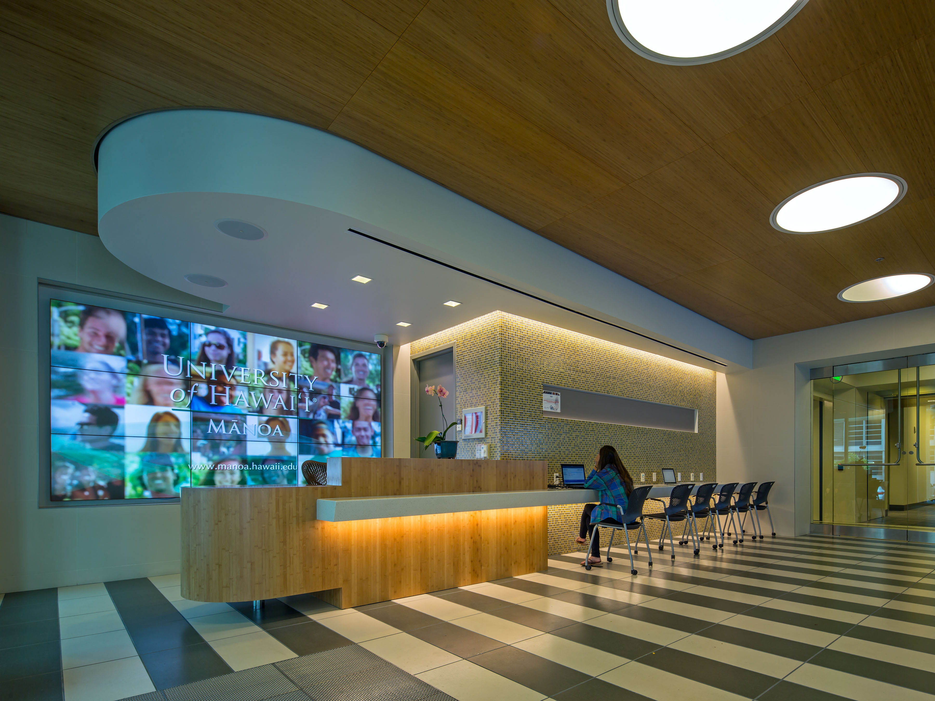 University of Hawaii Information Technology Center by Ferraro Choi And ...