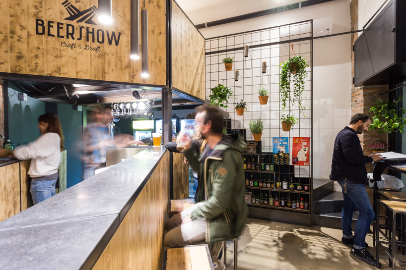 Craft Beer Shop & Bar by mezzo atelier - Architizer