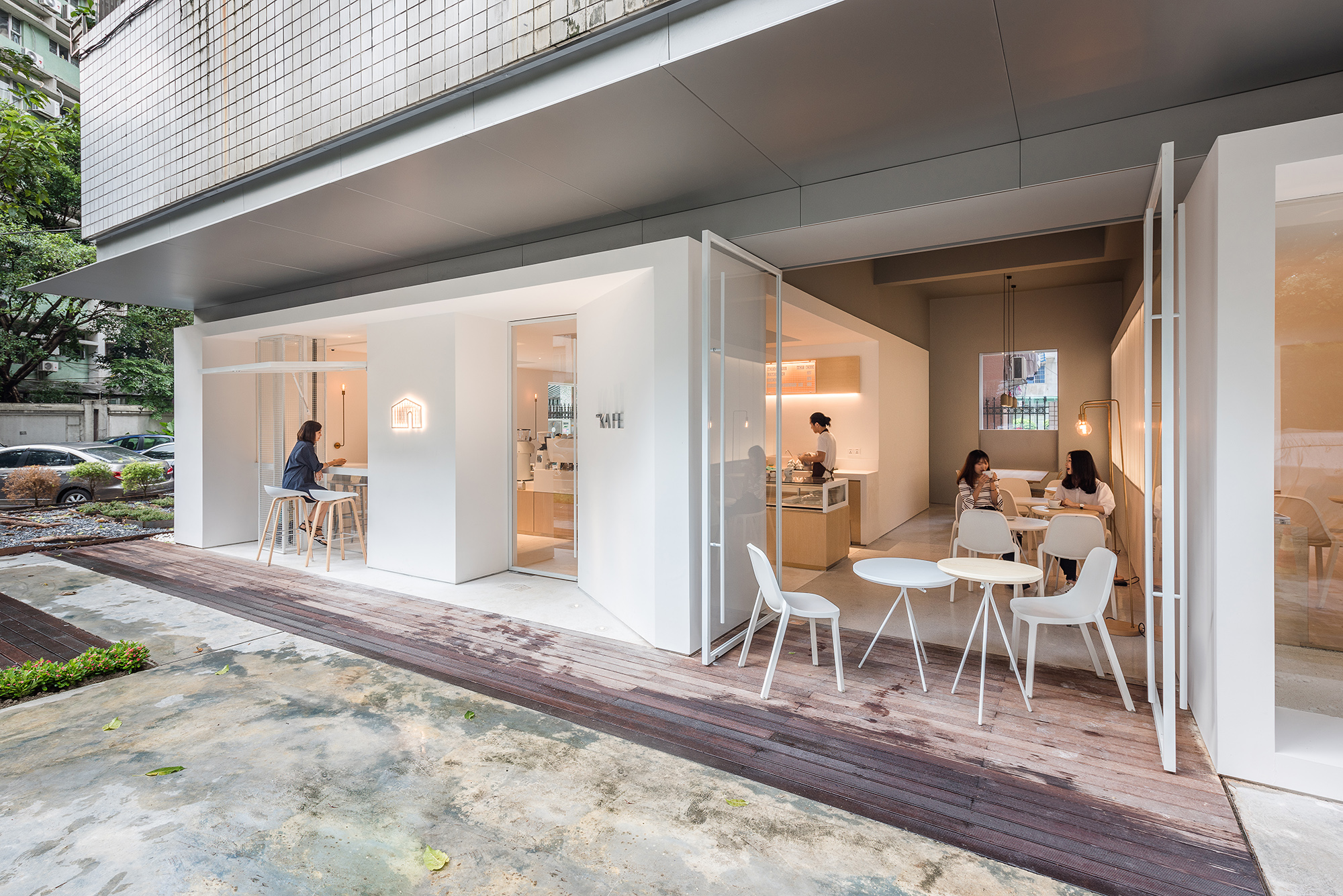 In and between boxes: Atelier Peter Fong by Lukstudio - Architizer