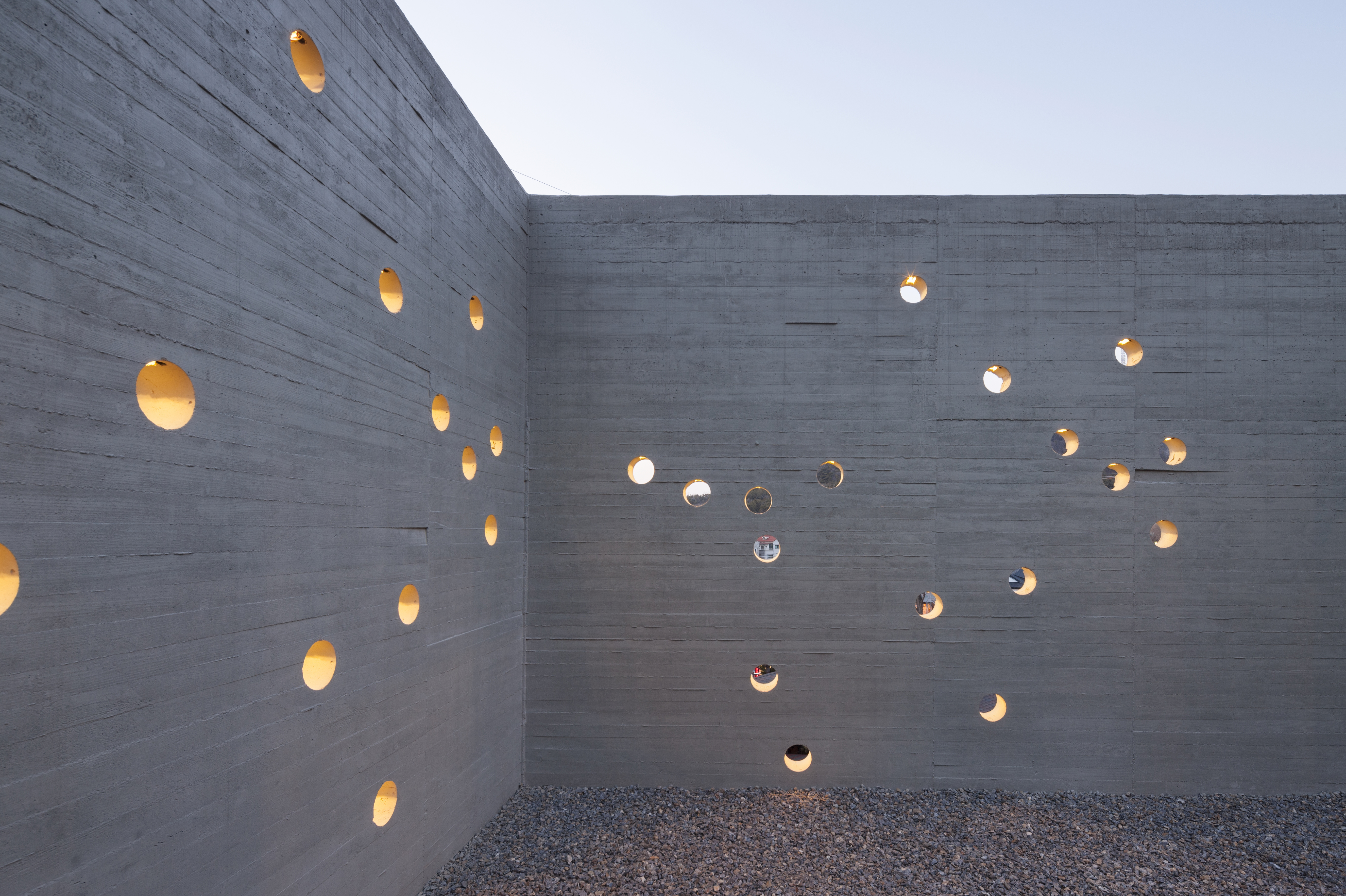 Two Moon by Moon Hoon - Architizer